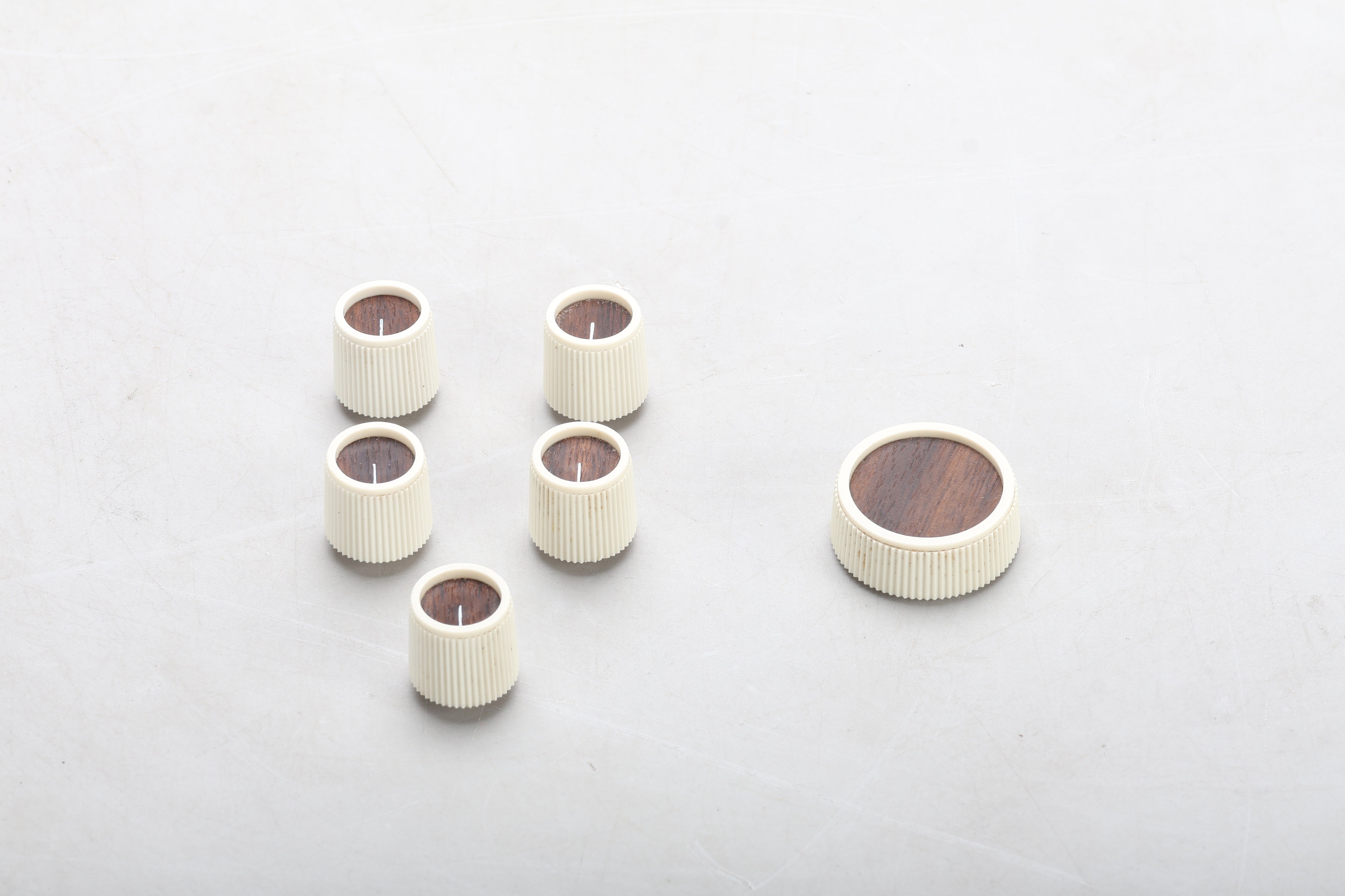 KLH Model Twenty Four Turntable Knob Set of 6 – NTC Tech