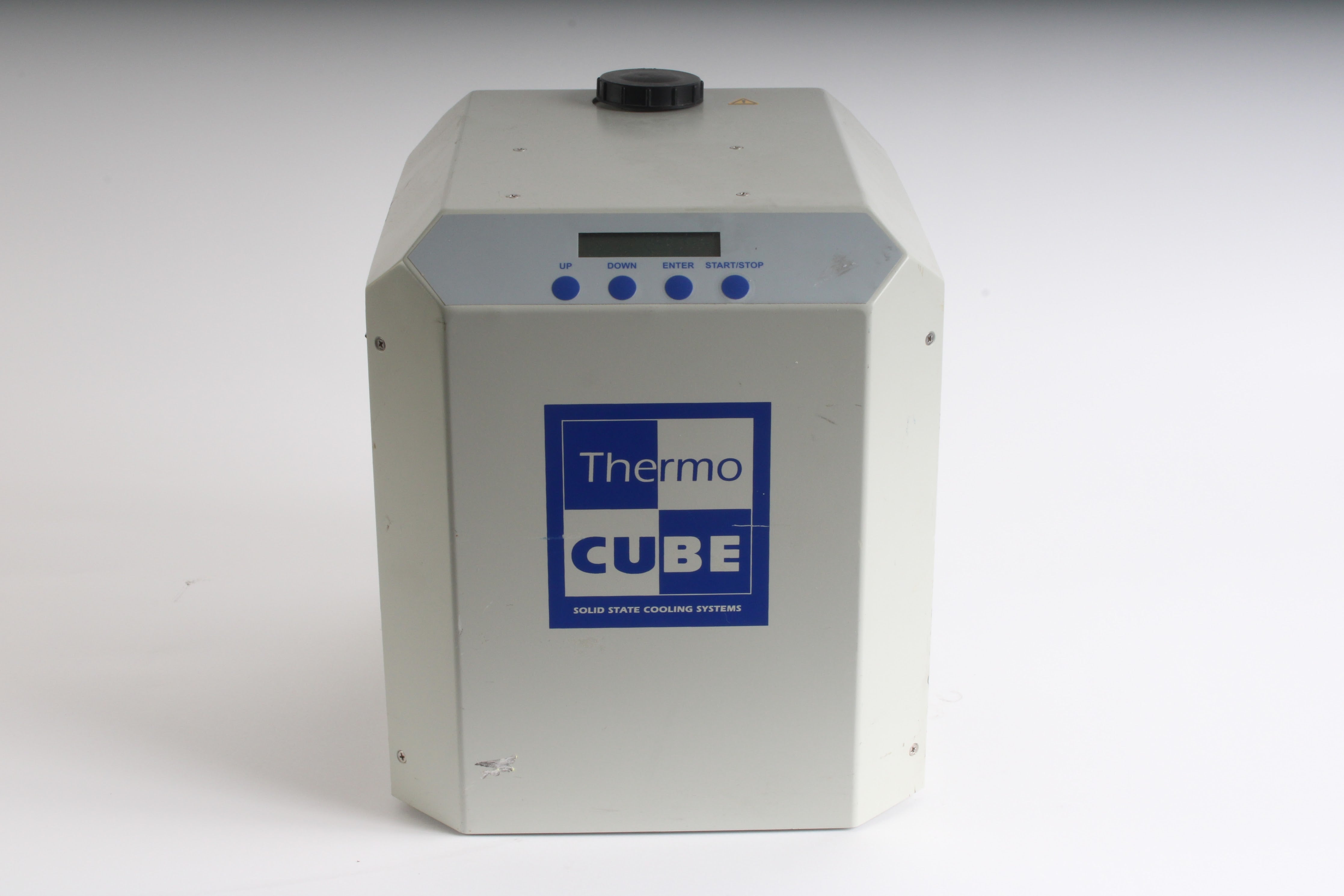 Solid State Cooling Systems 10-200-1D-1-RS-CP-18 Chiller - AS IS – NTC Tech