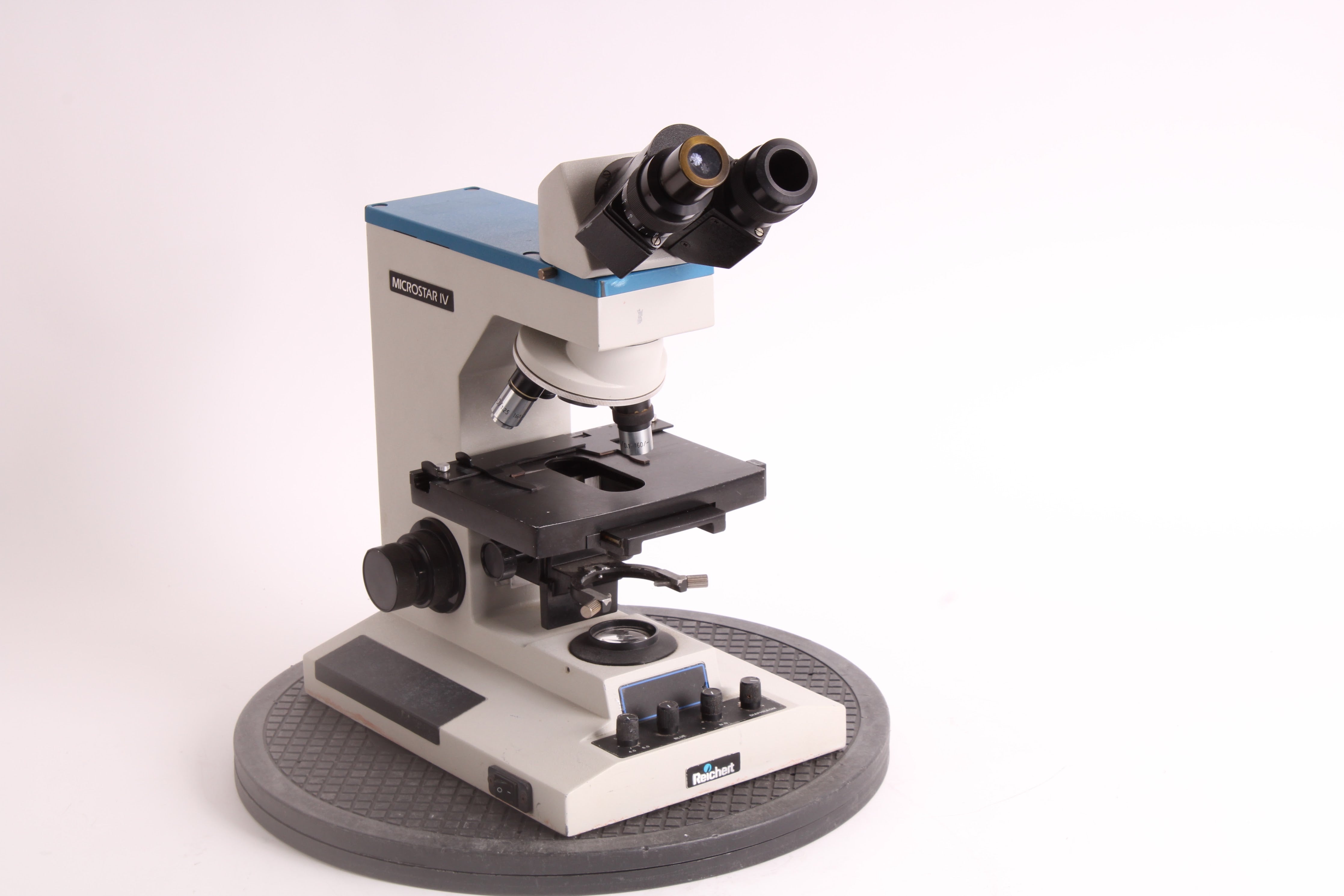 Reichert Microstar IV Phase Microscope W/ 4x/0.1, 10x/0.25, 40x/0.60 ...