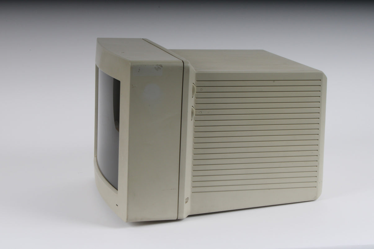 Apple M0401 High-Resolution RGB Monitor - Fair Condition – NTC Tech