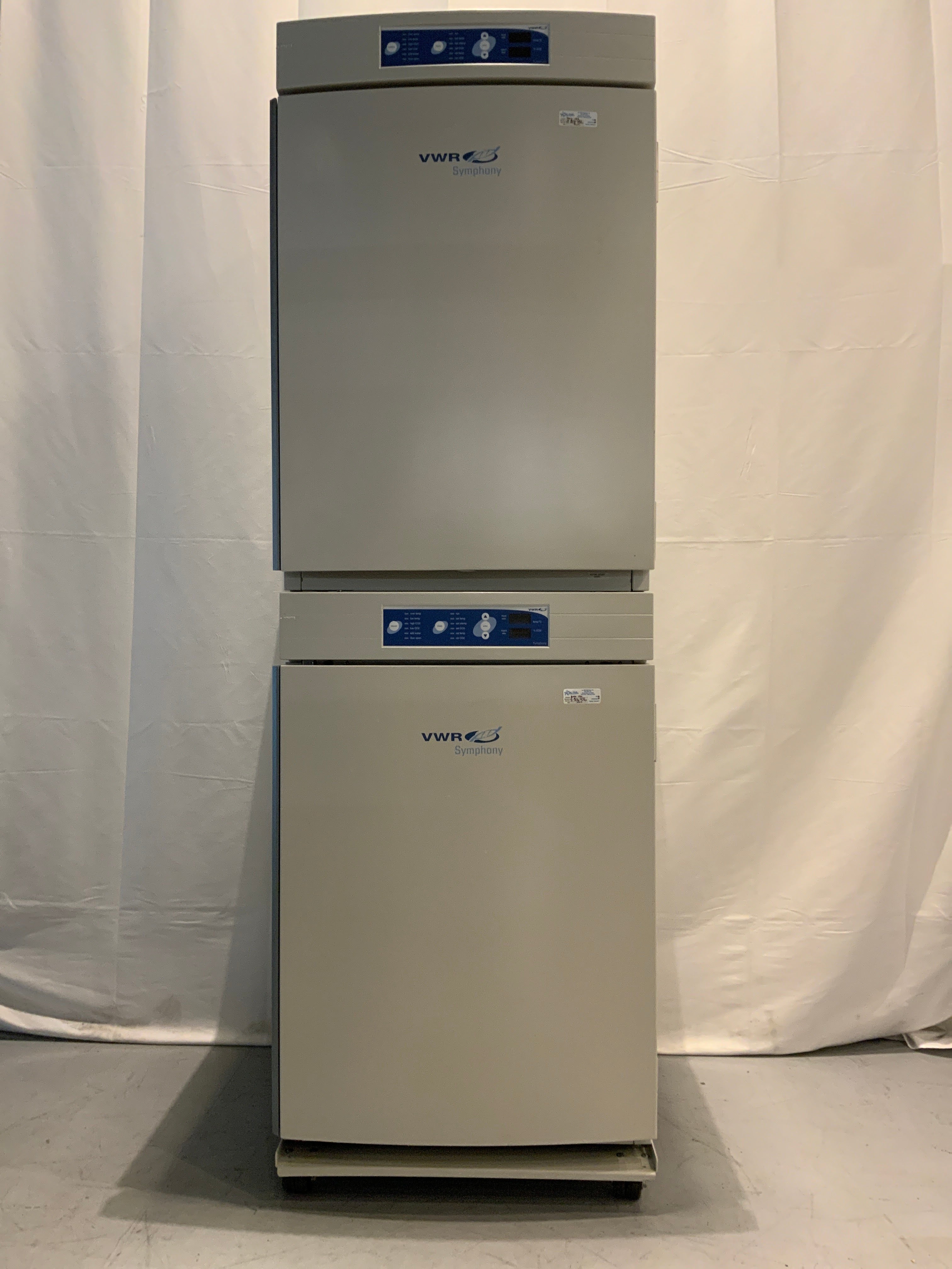 VWR 3074 Symphony CO2 Water Jacketed Incubator (Stack) With 3x Shelves ...