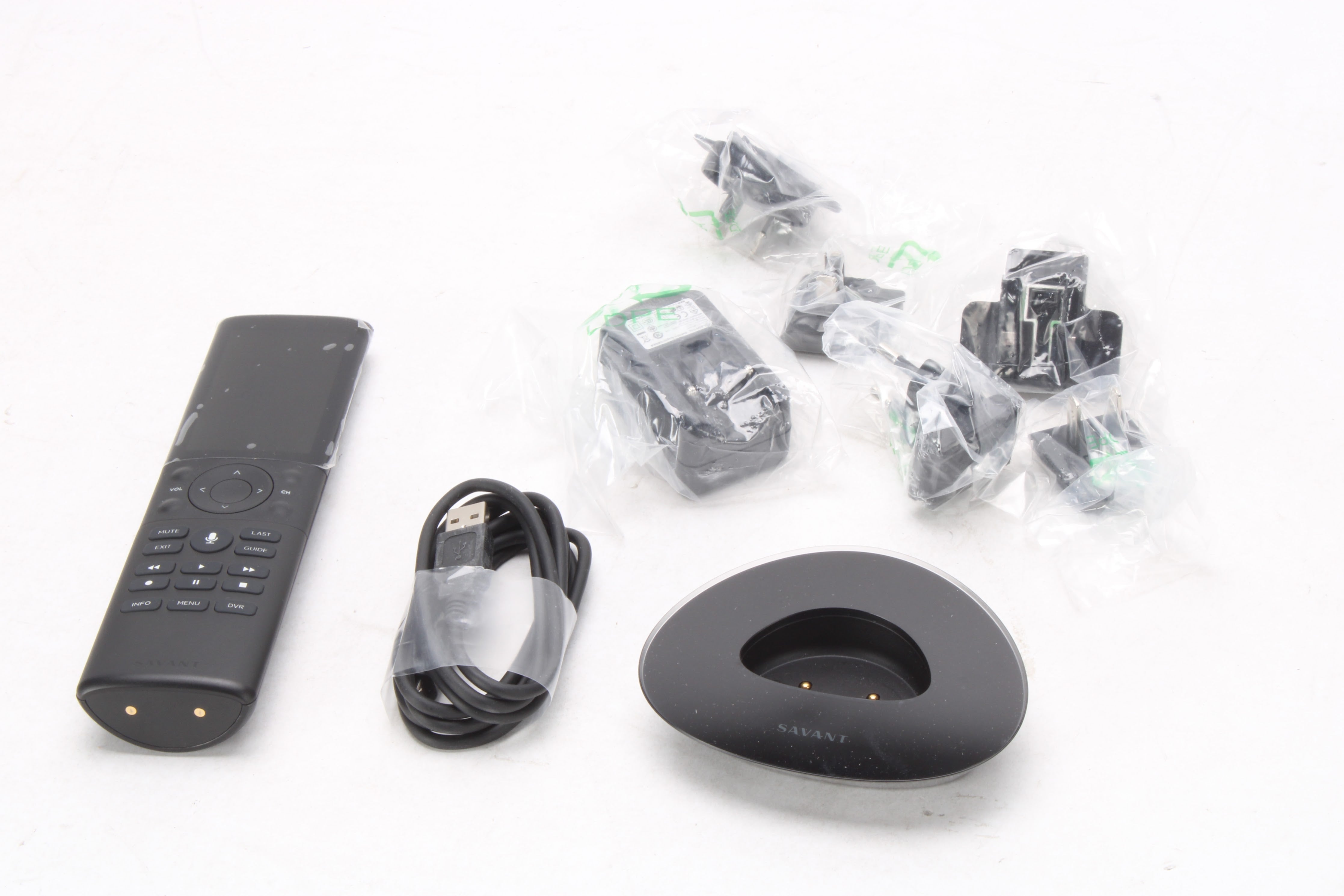 Savant REM1000-00 Pro Remote Control With Base, Power Supply, and Orig ...