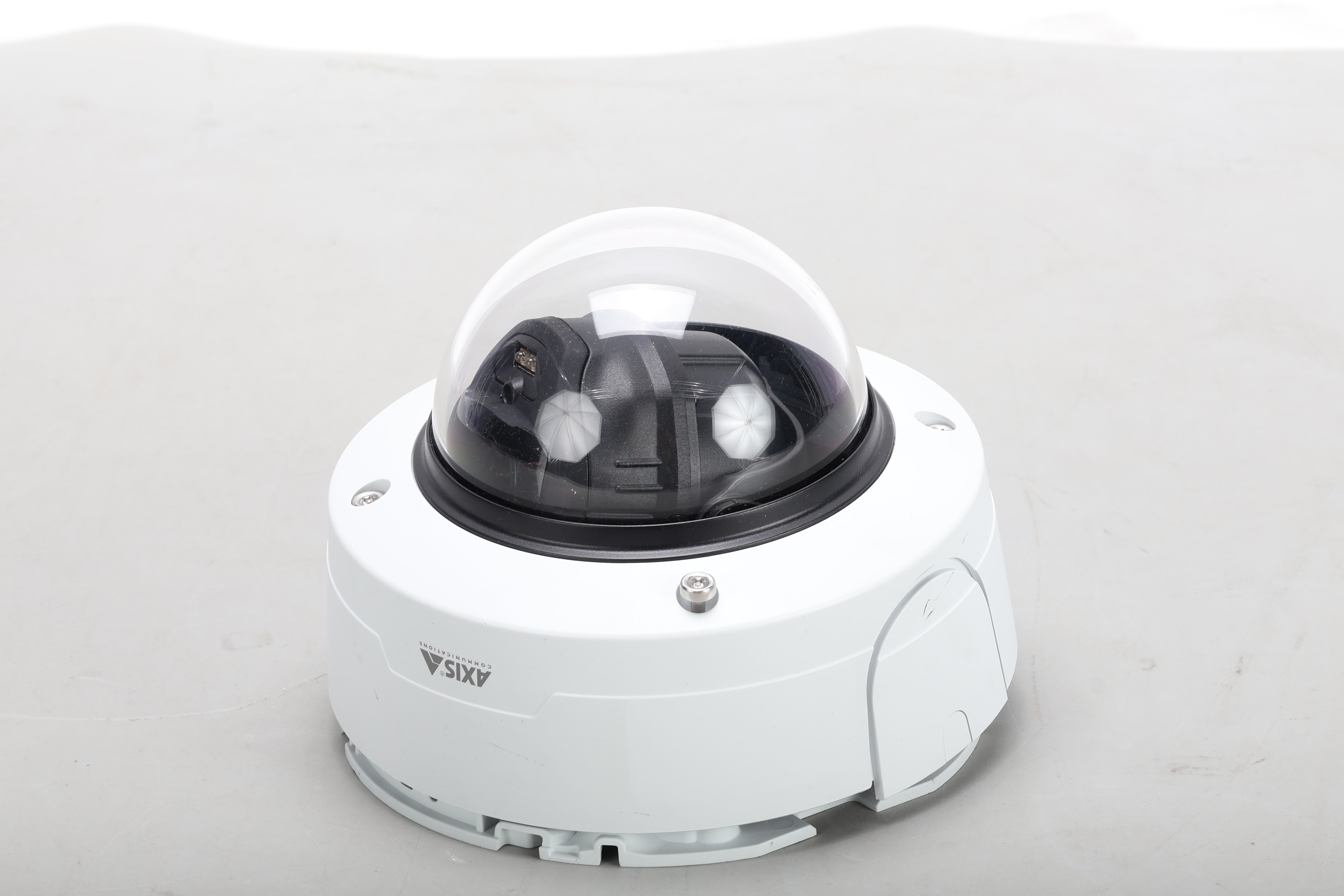 Axis P3267-LV 5 MP Indoor Varifocal Network Dome Camera – NTC Tech