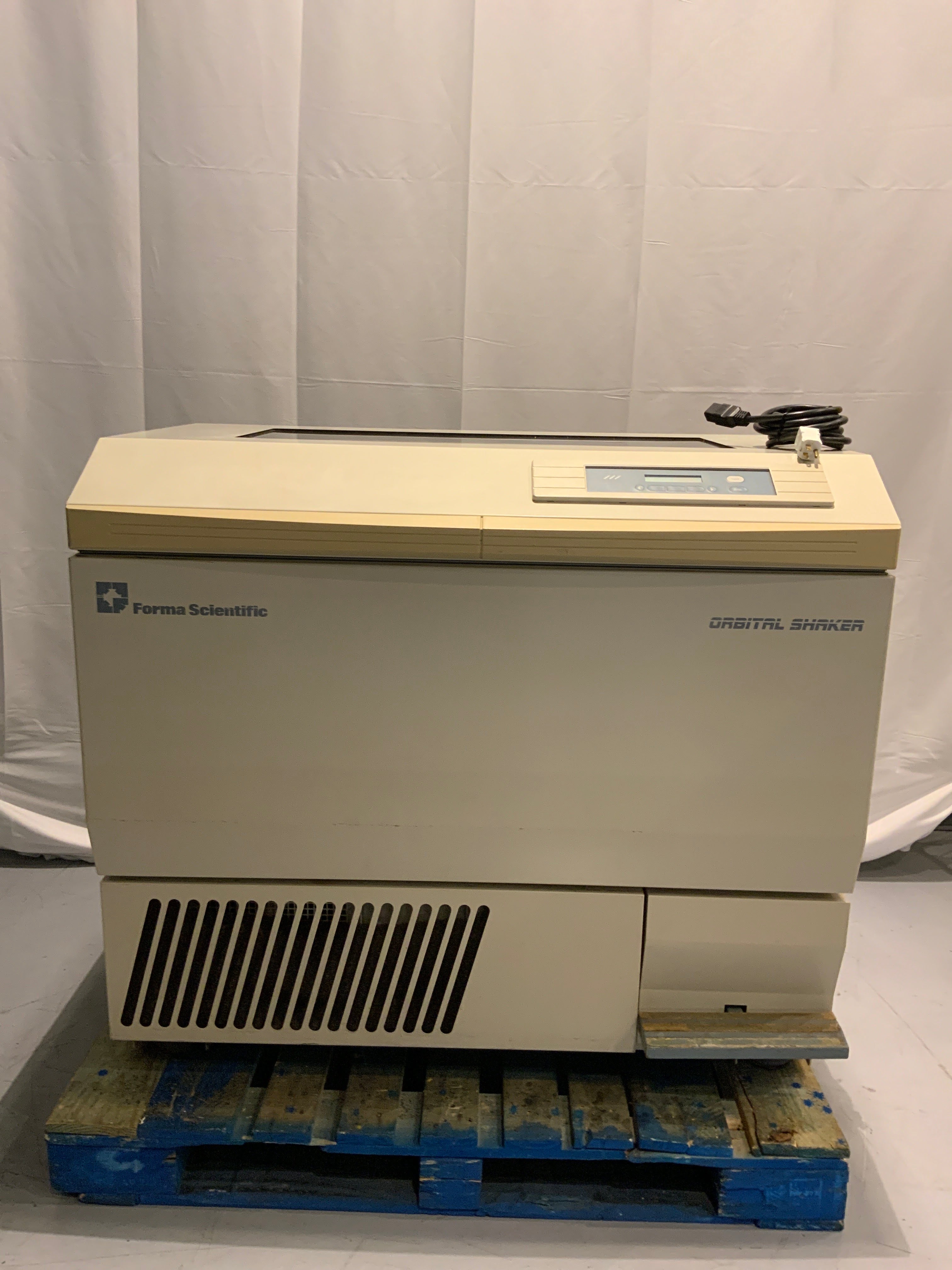 Forma Scientific 4535 Orbital Shaker Incubator With 3x Tray Racks and ...