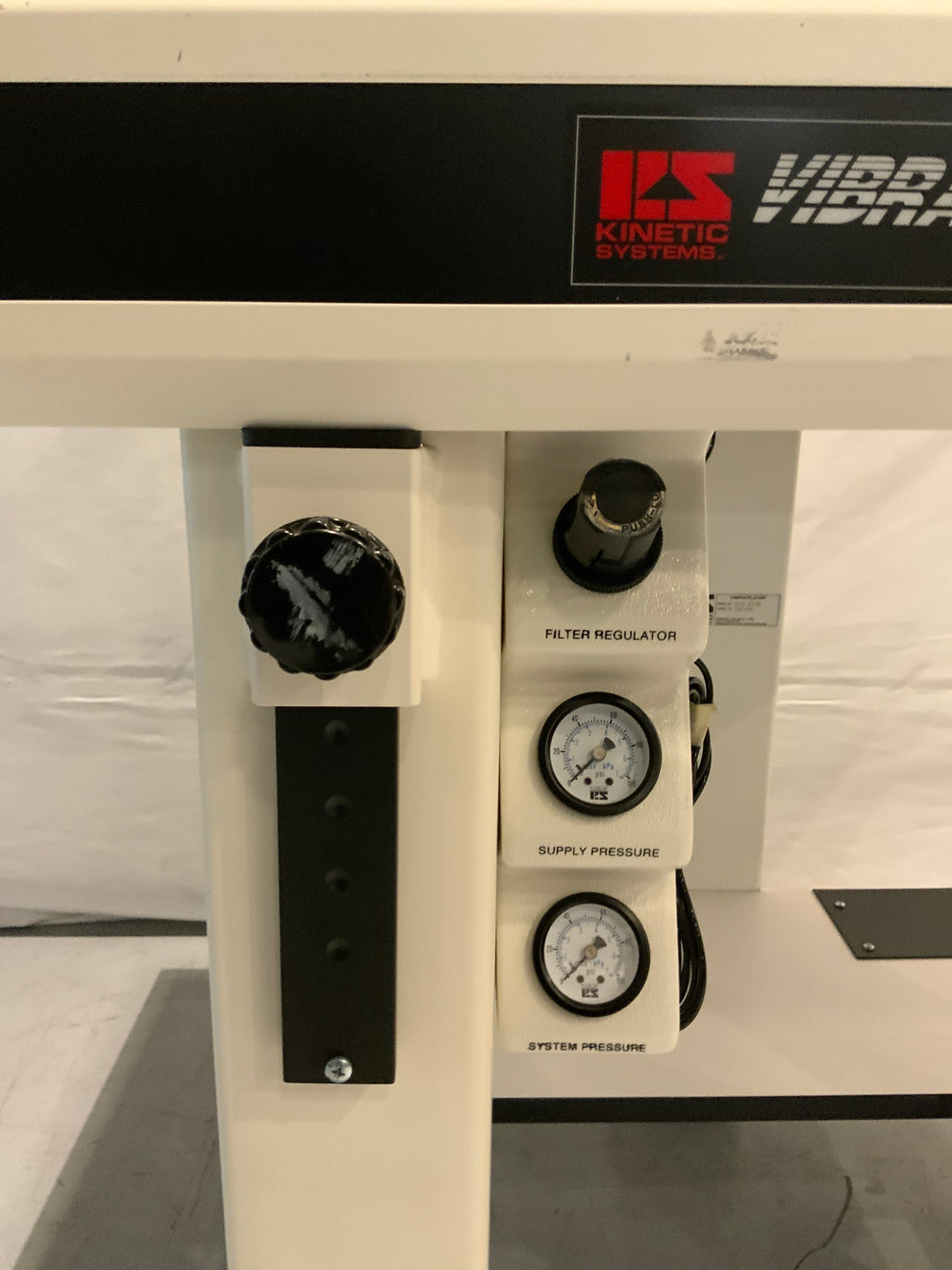 Kinetic 9211-03-45 Personal LabMate Vibration Isolation Workstation 24 ...