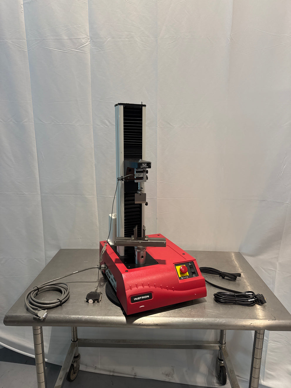 Instron 3342 Single Column Testing System With 2519-102 500N Load Cell ...