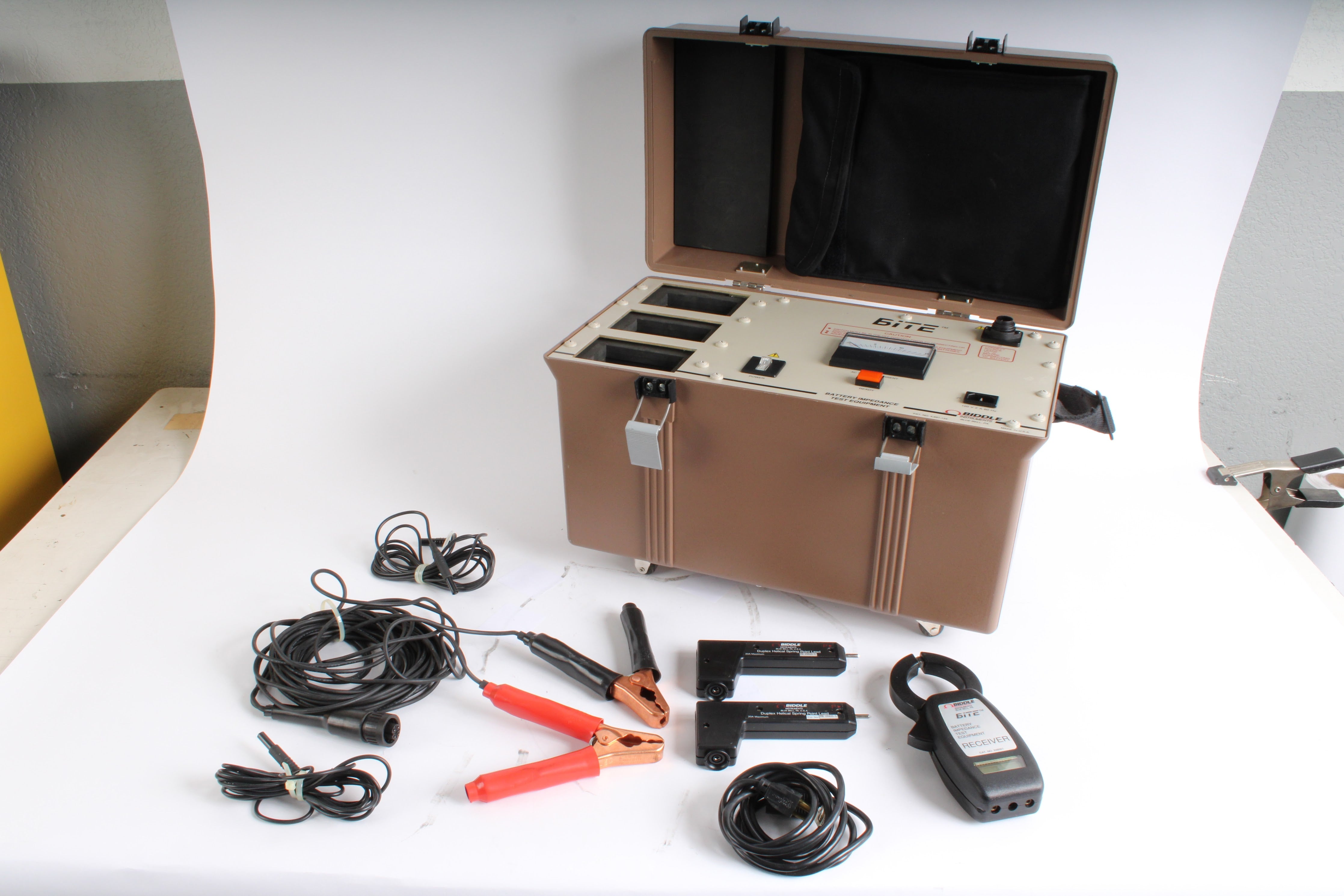 Biddle Bite 246001 Battery Impedance Tester Includes, Transmitter, Rec ...