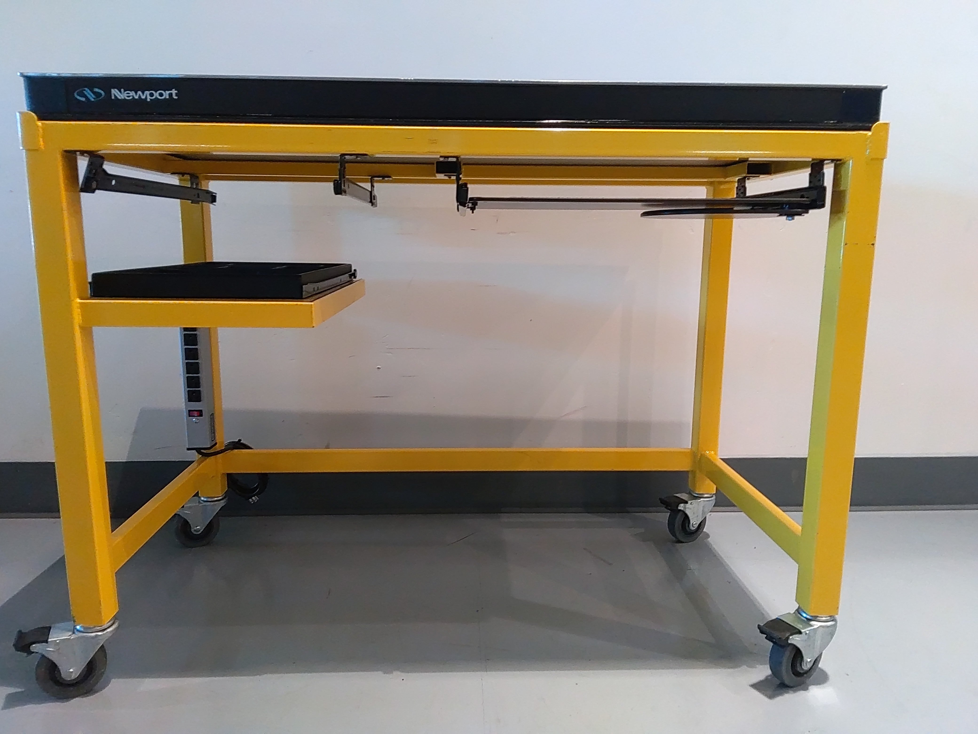 Newport Breadboard 48" x 24" x 2.5" With Rolling Desk Stand 2x4' – NTC Tech