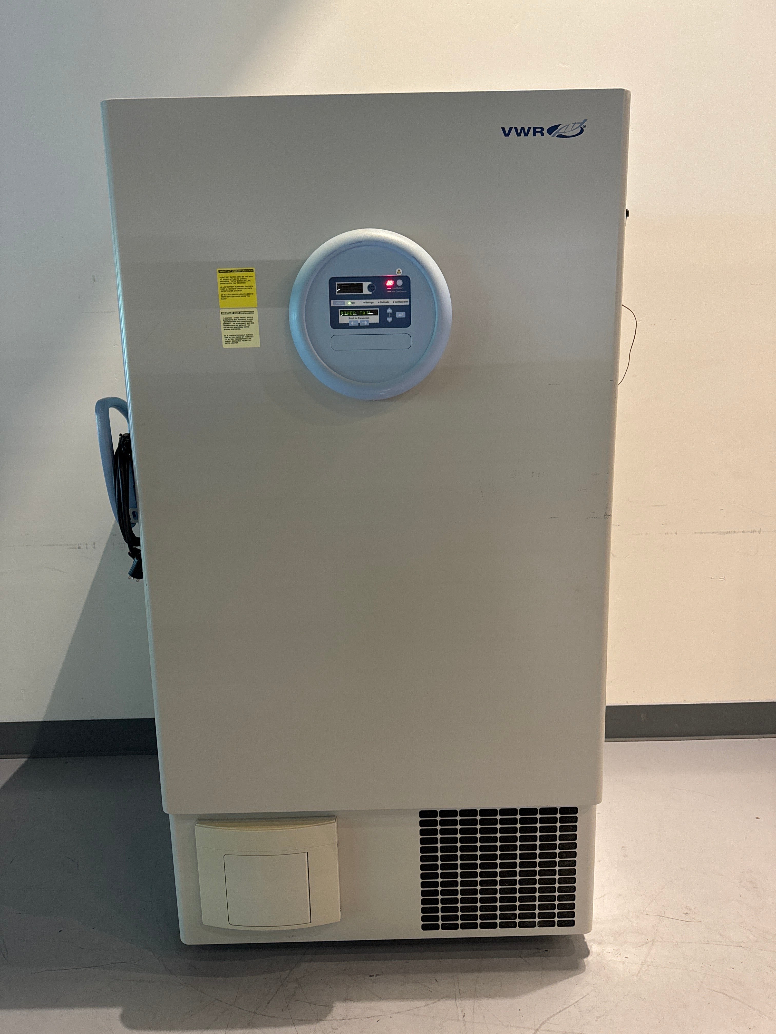 VWR VWR40086D Laboratory Freezer -80°C With Power Cable and 3x Shelves ...