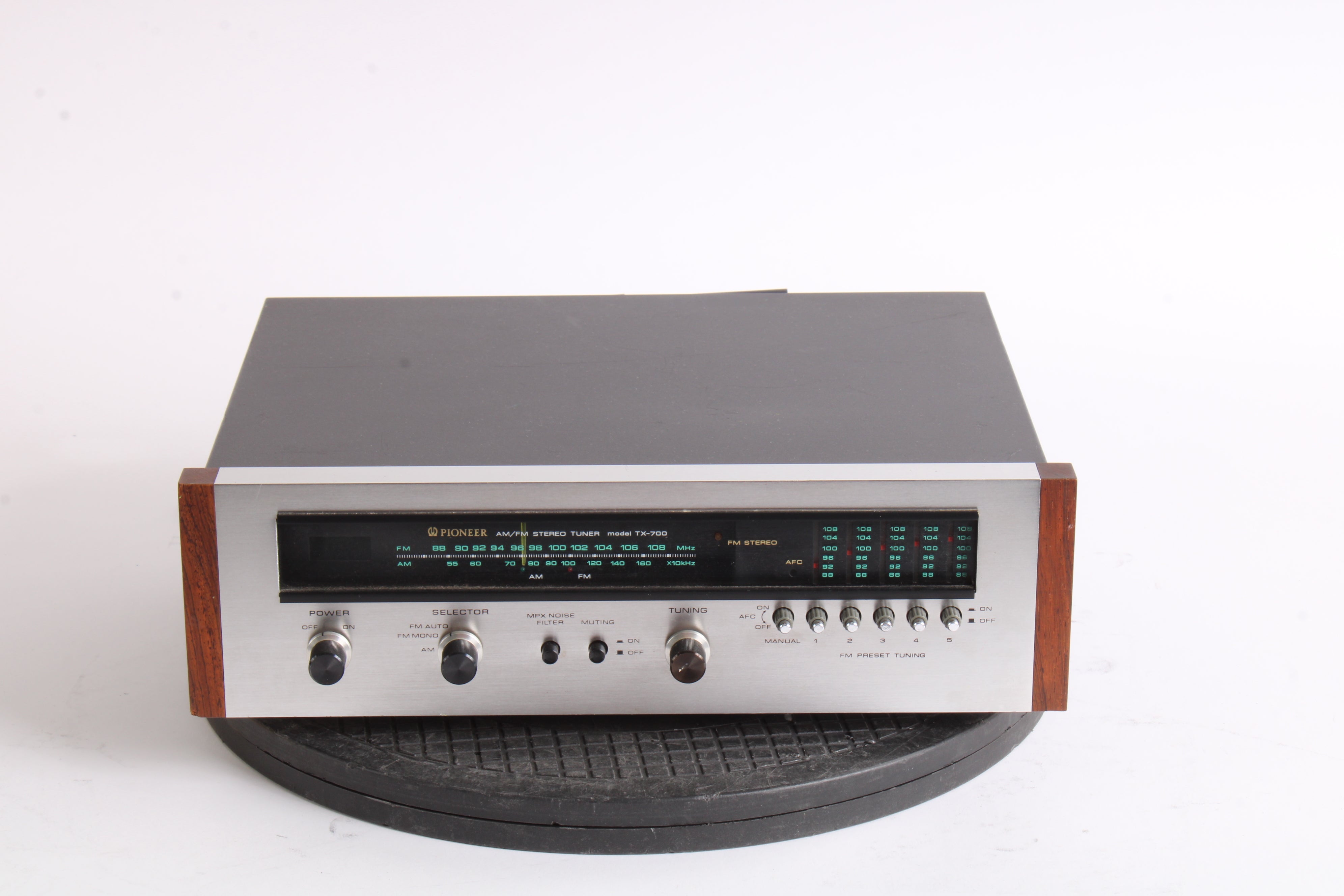 Pioneer TX-700 AM/FM Stereo Tuner / Solid State Stereo Tuner – NTC Tech