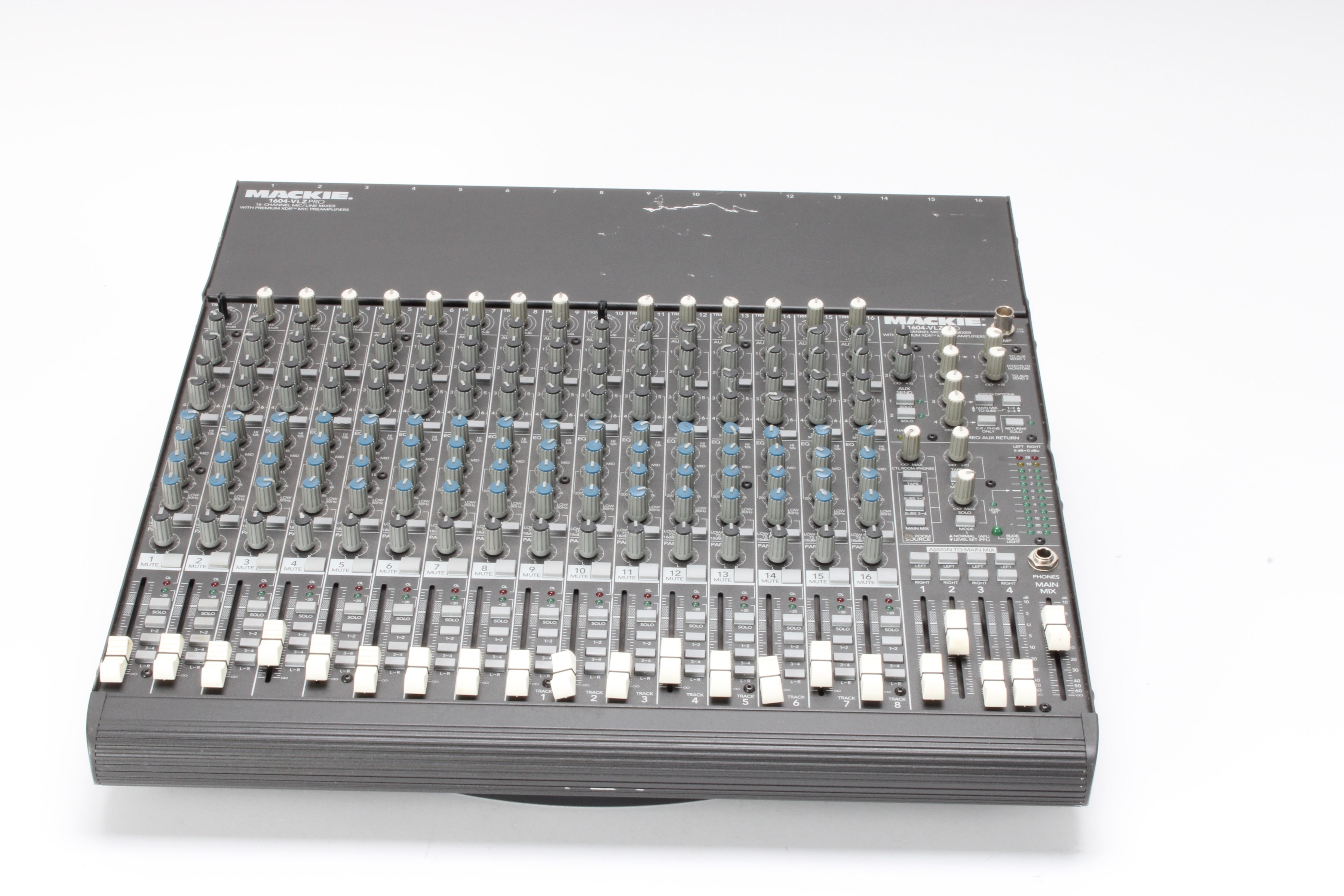Mackie 1604-VLZPRO 16 Channel Mic / Line Mixer - Fair Condition – NTC Tech