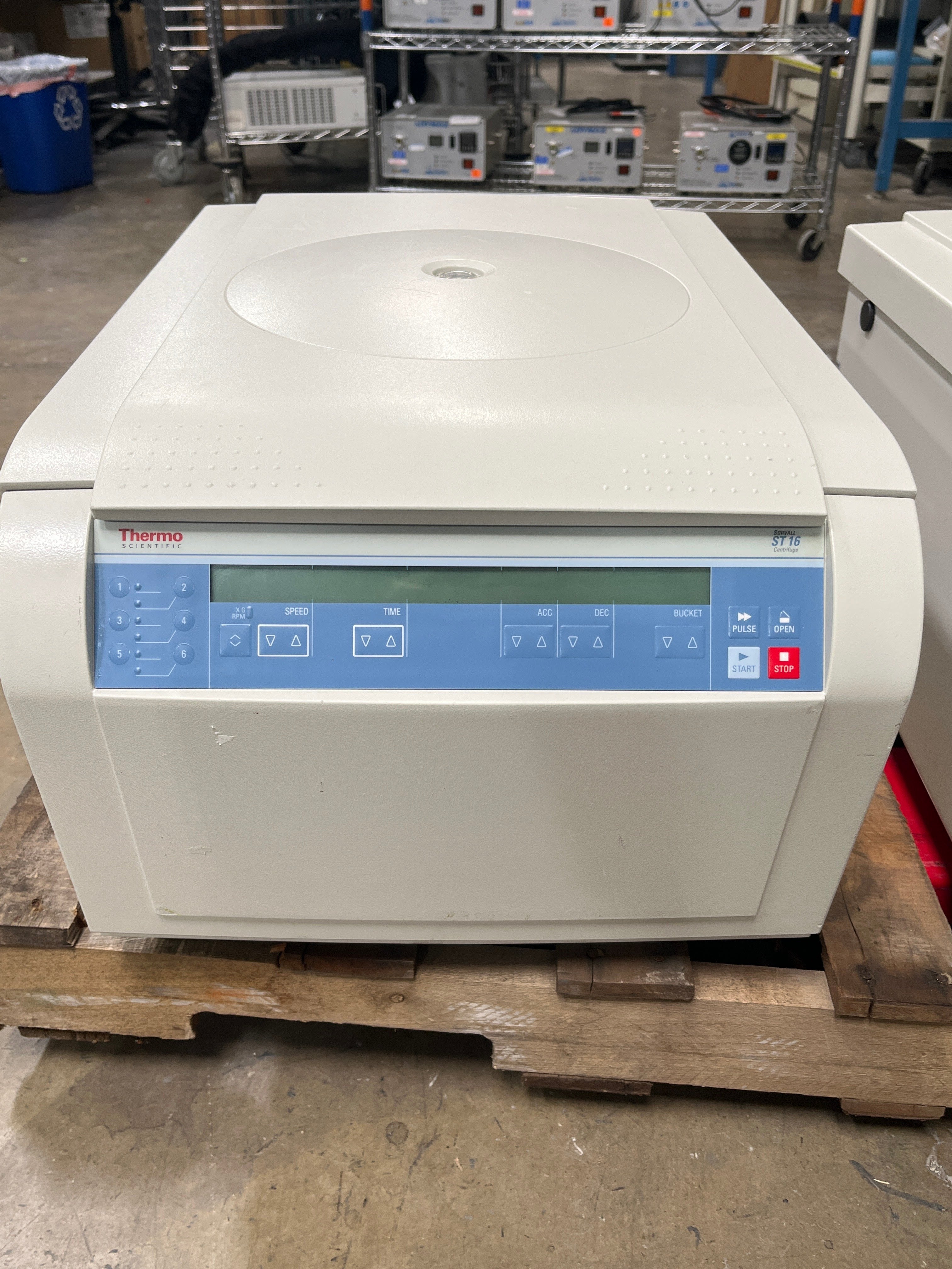 Thermo Scientific Sorvall ST 16 General Purpose Centrifuge 75004241 W ...