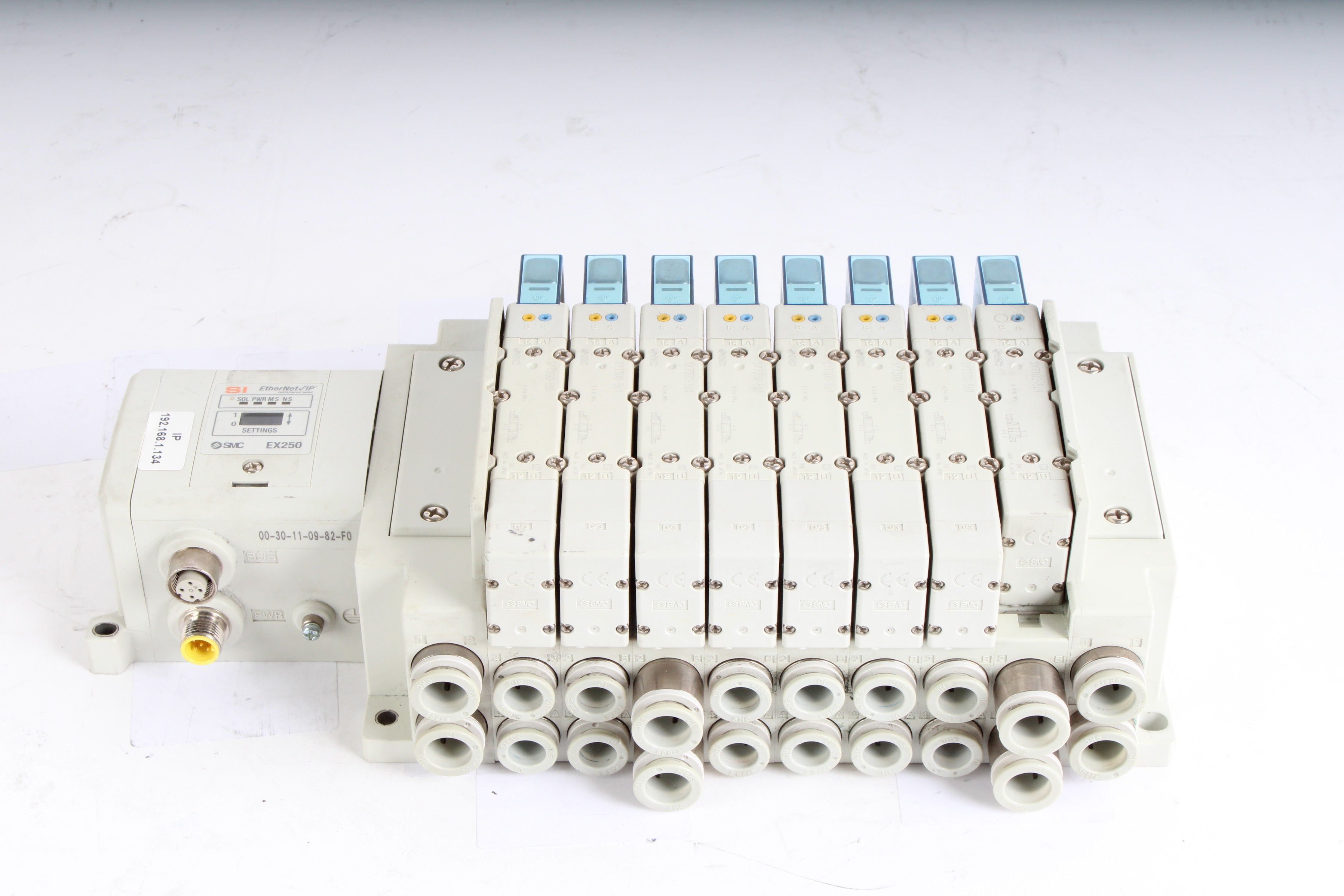SMC EX250-SEN1 Ethernet IP Collecteur W/ 7x: SY7300-5U1 and 1x SY7100 ...
