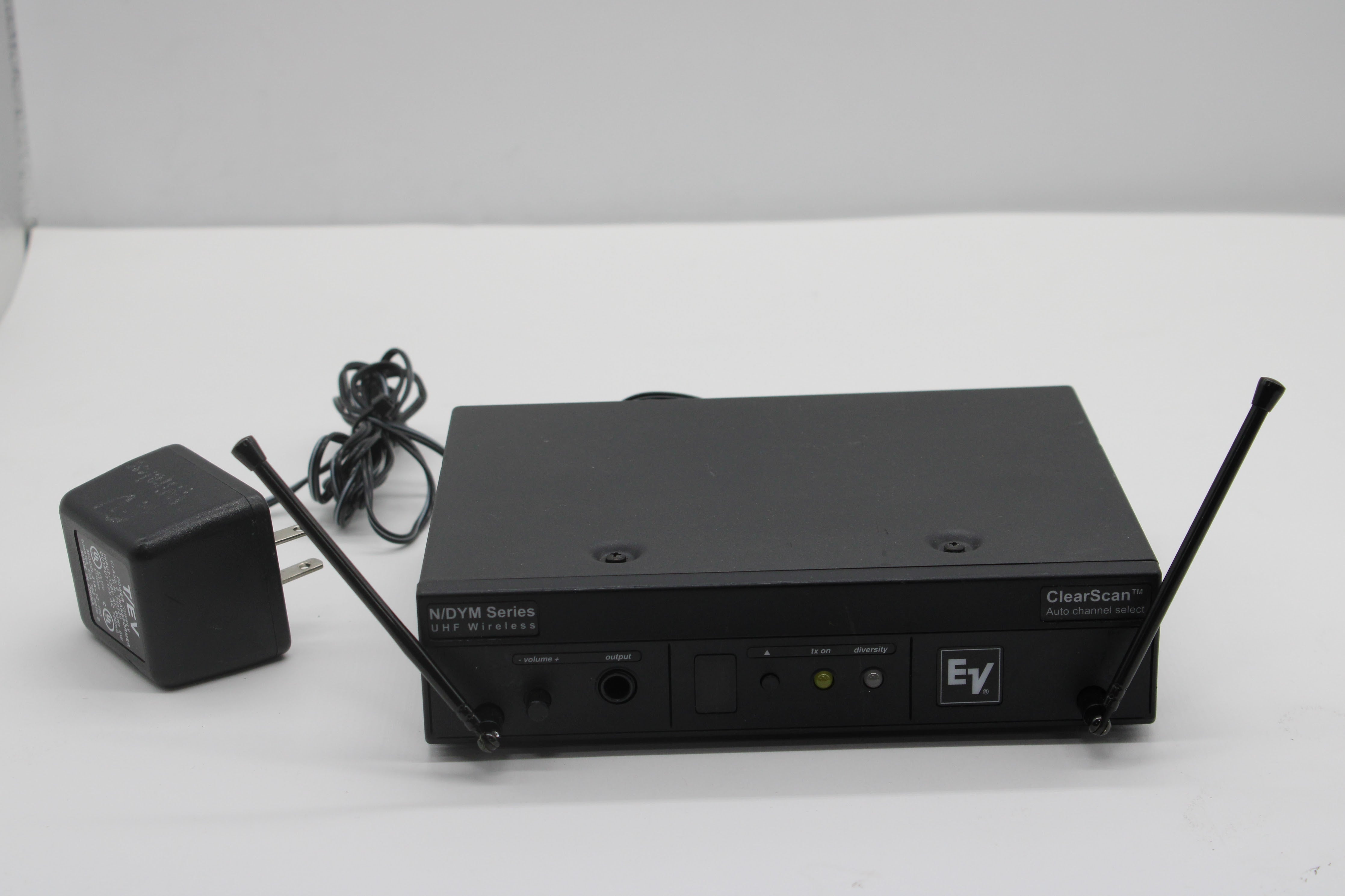 ElectroVoice NRU-G UHF Wireless ClearScan Auto Channel Selection – NTC Tech