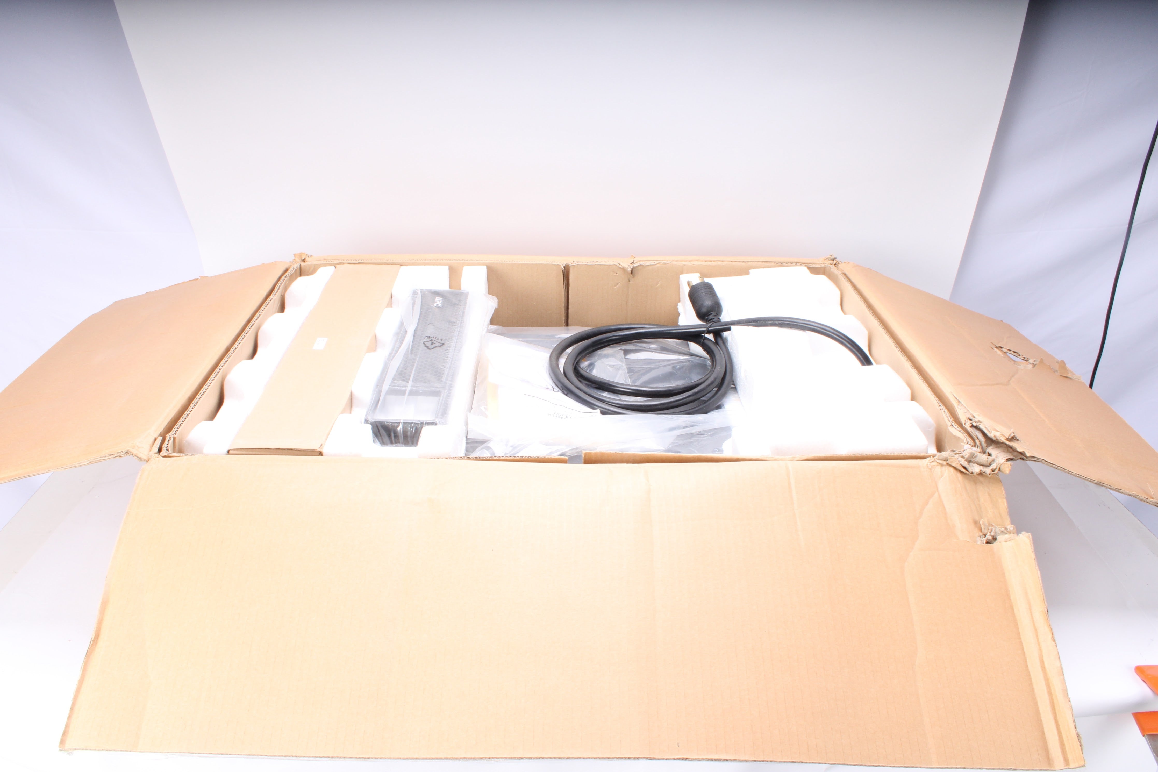 APC SRT3000RMXLA-NC Smart-UPS On-Line, 3kVA, Rackmount 2U, 120V – NTC Tech