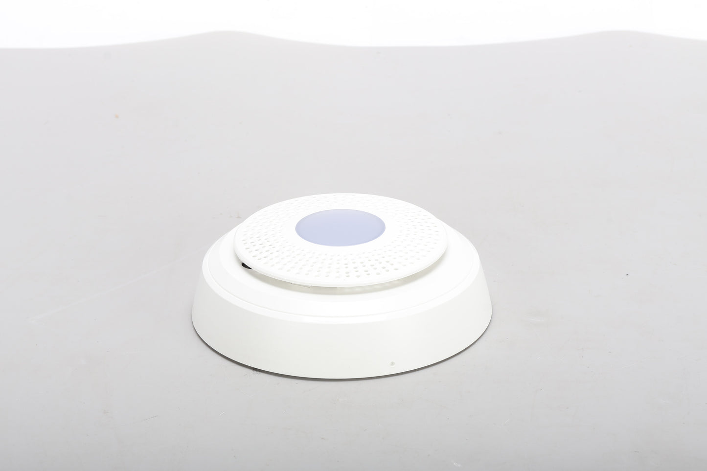 Honeywell SiXSIREN SiX Series 2-Way Wireless Siren With Accessories ...