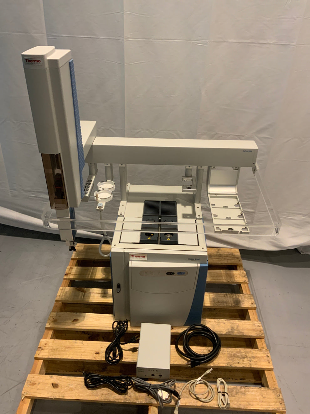 Thermo Scientific TRACE 1300 Series Gas Chromatograph GC w/ FID + TCD ...