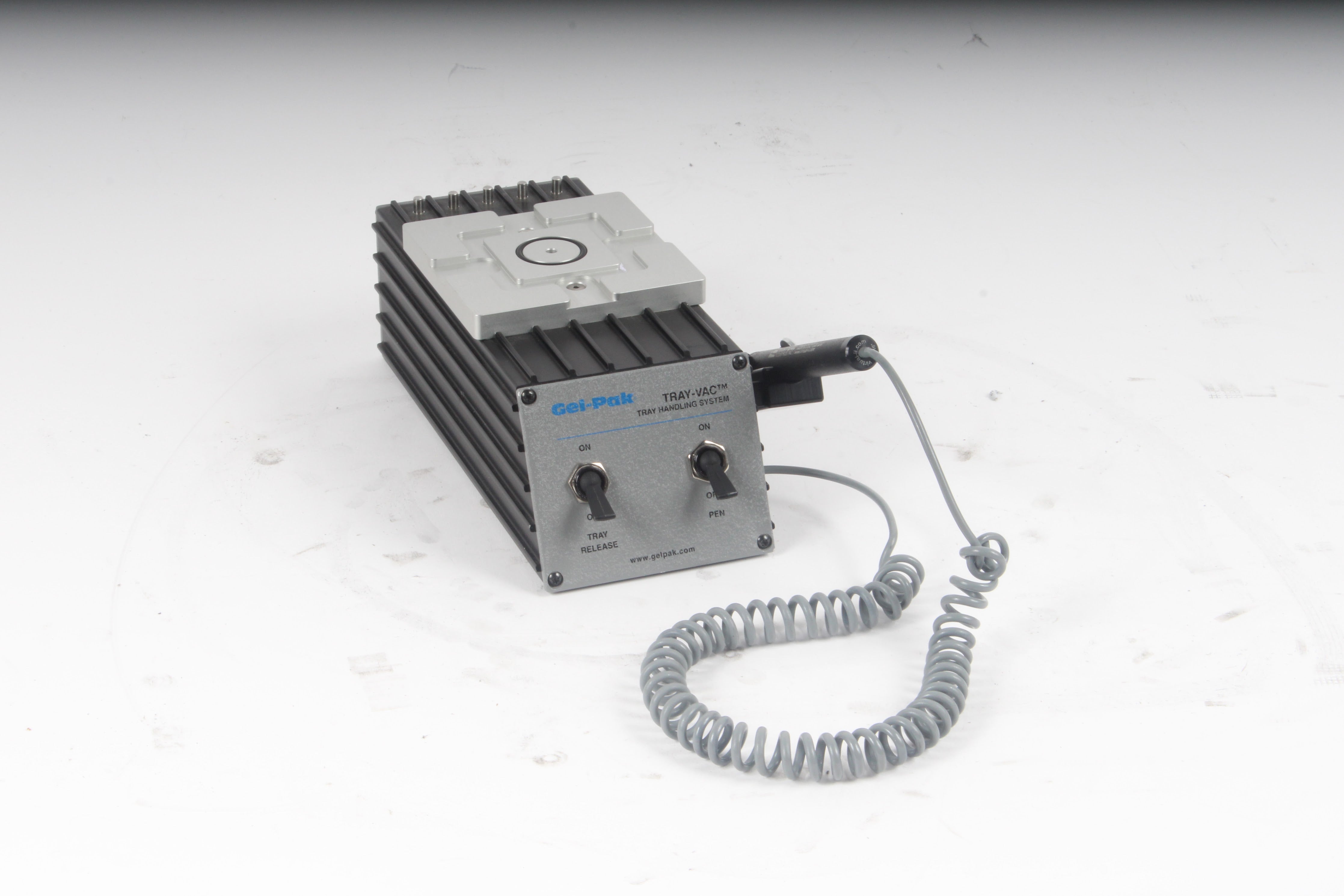 Gel-Pak Tray-Vac Tray Handling System w/ VVP-200 Vacuum Pen – NTC Tech