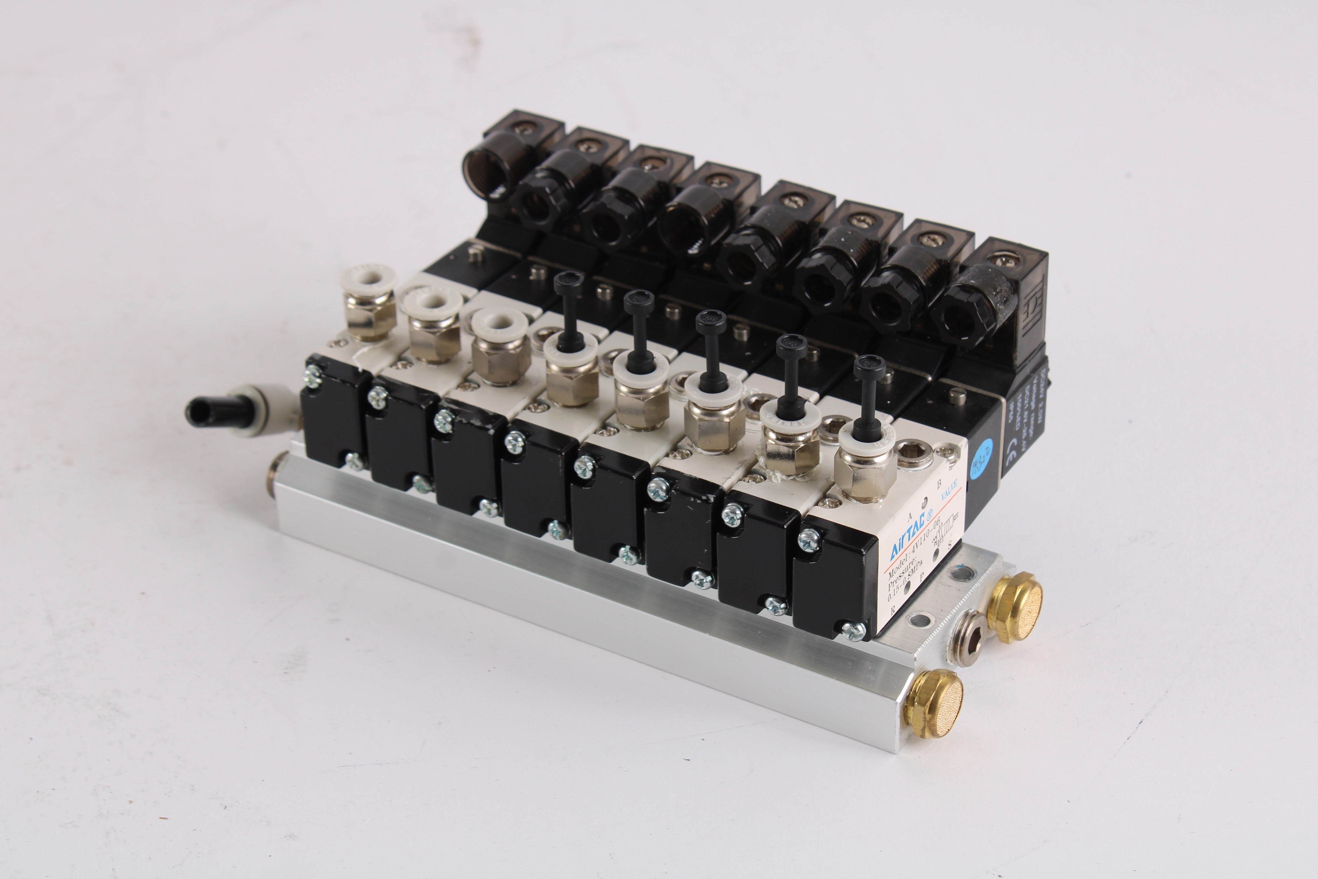 Airtac 8x: 4V110-06 Solenoid Valves With Manifold – NTC Tech