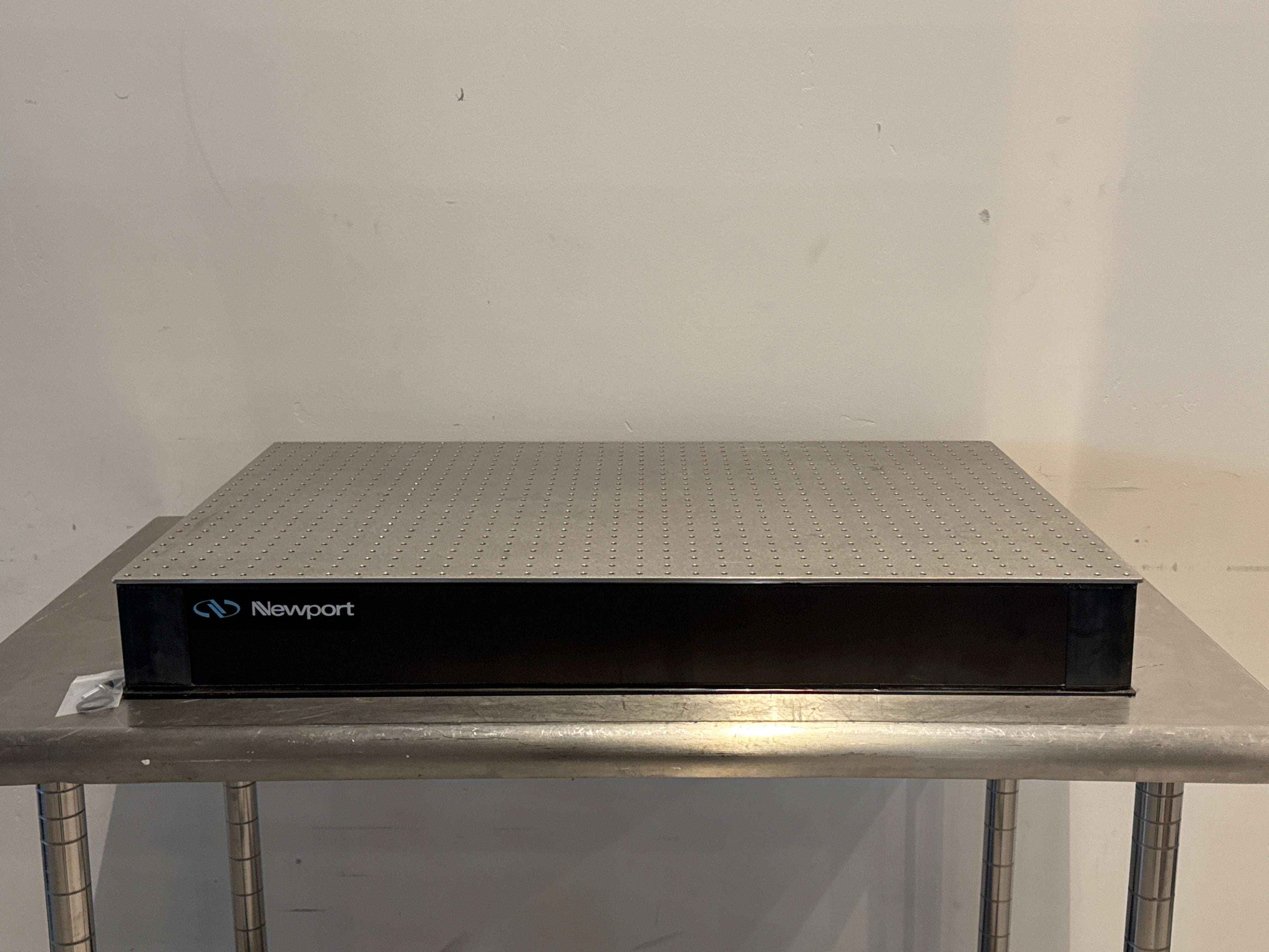 Newport PG-23-4 24" x 36" x 4.3" Optical Breadboard 1/4"-20 Taps – NTC Tech