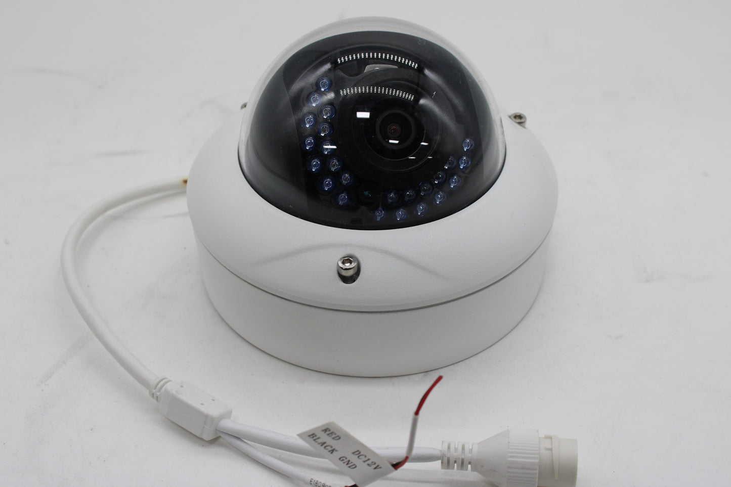 Luma Surveillance LUM-500-DOM-IP-WH (4MP/ White) 500 Series IP Outdoor ...