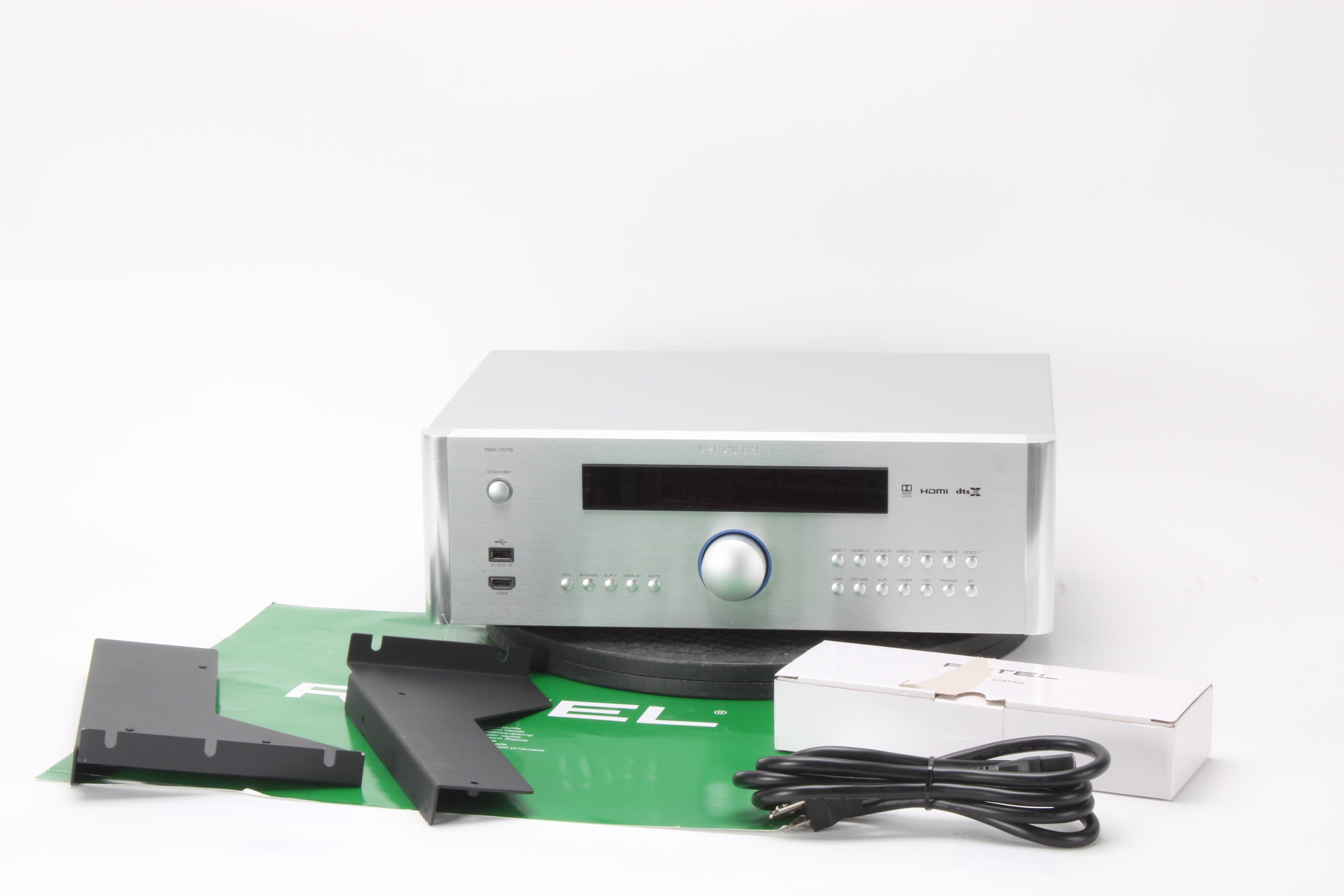 Rotel RSP-1576 Surround Sound Processor With Remote and Power Cable ...