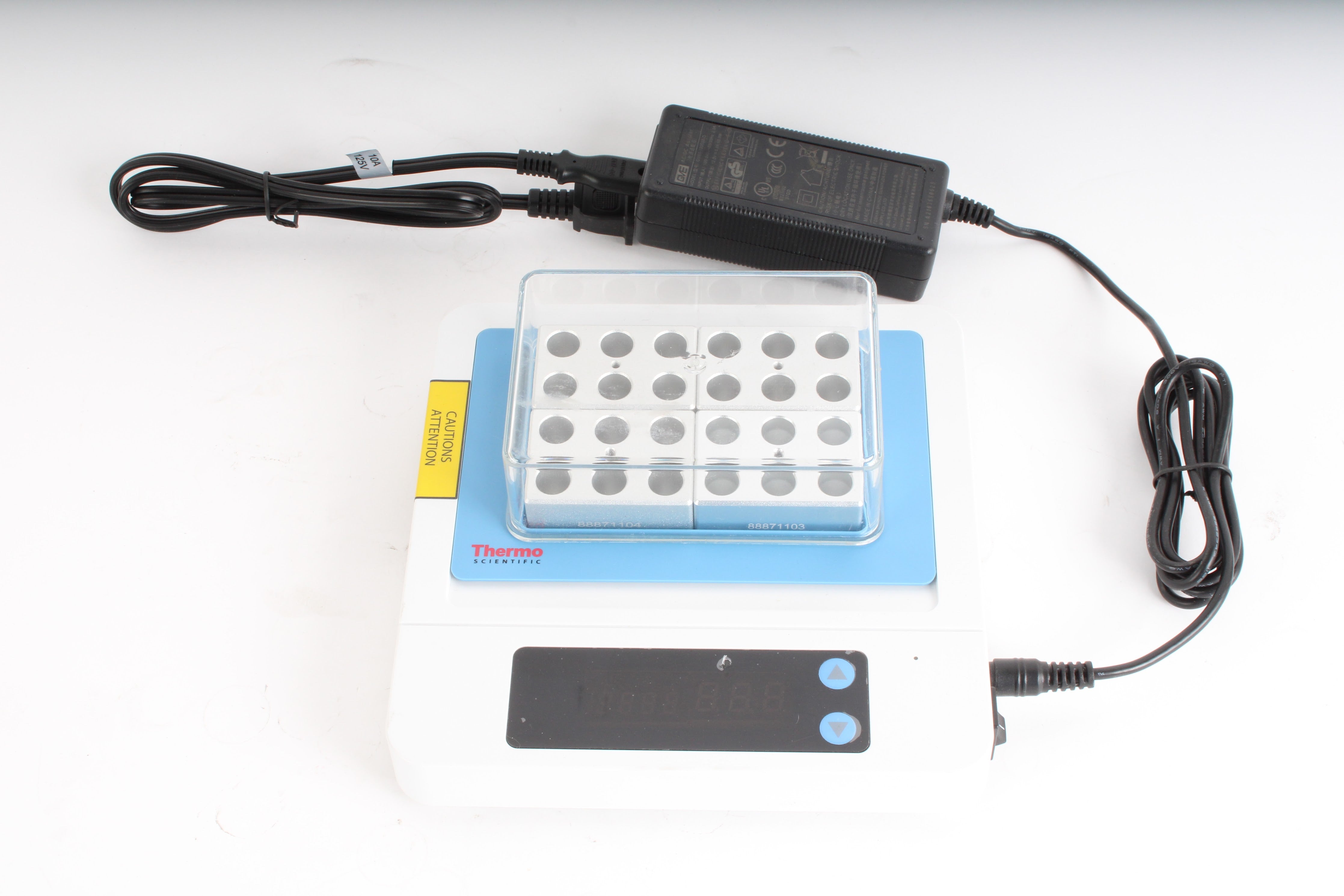 Thermo Scientific 88871001 Compact Dry Bath W/ 1x QBLOCK-1.5, 3x QBLOC ...