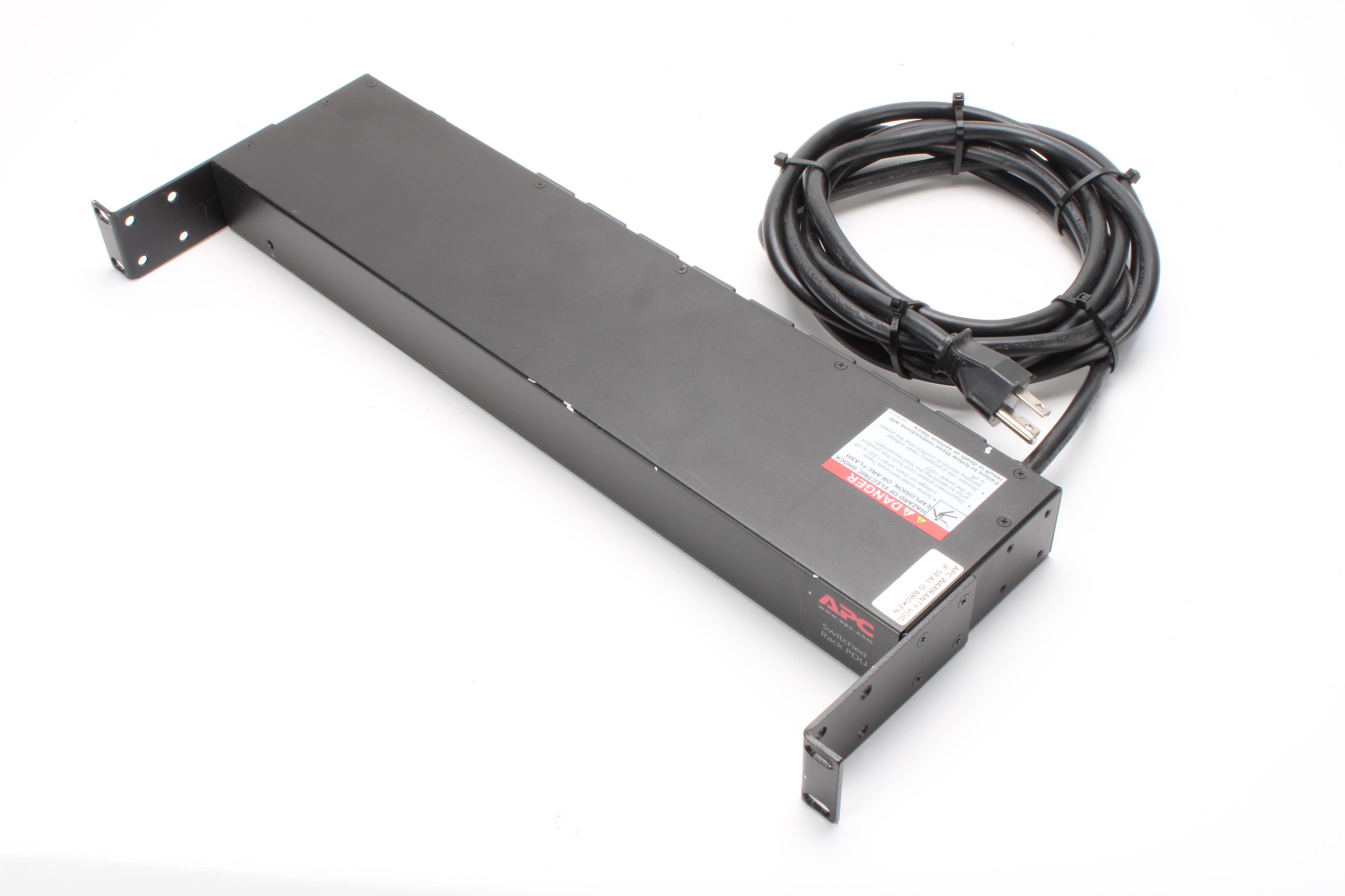 APC AP7900 8-Port Rack PDU 120V Surge Protector Switched, 1U, 15A, 100 ...