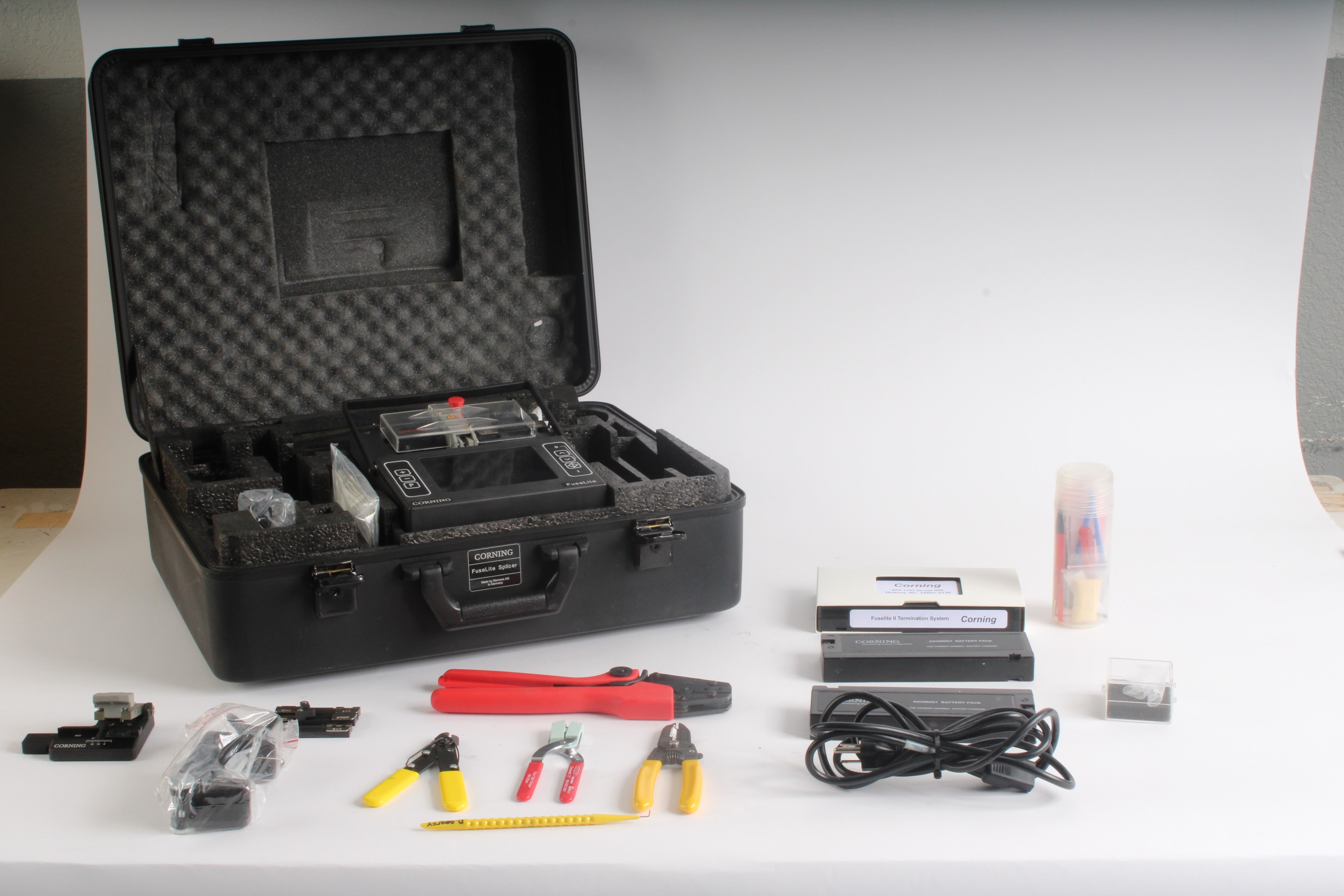 Corning FuseLite Splicer Software V2.222 W/ 2x A0398057 Battery Pack,A ...