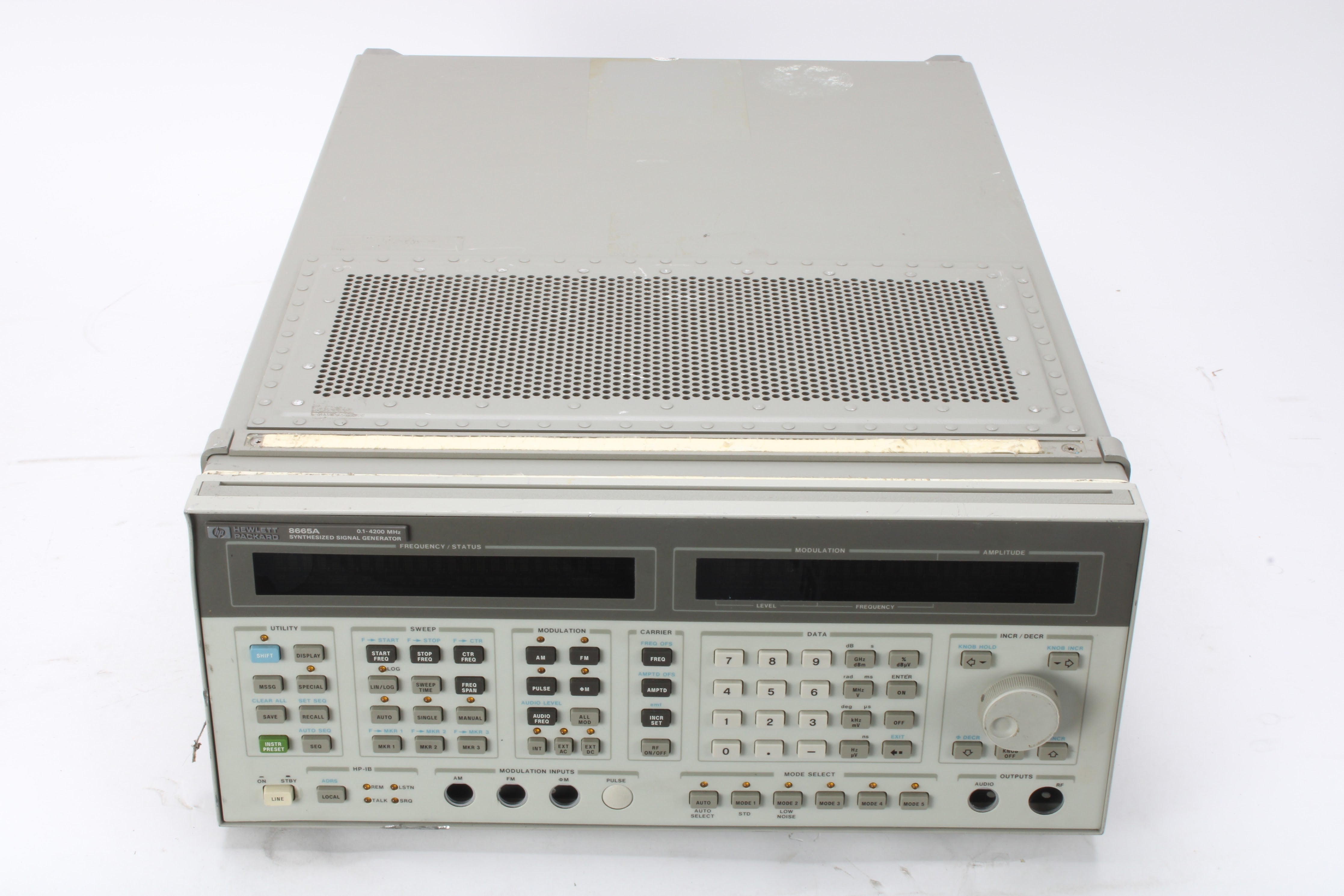 HP 8665A Synthesized Signal Generator .1-4200 MHz With 001, 004, 010 ...