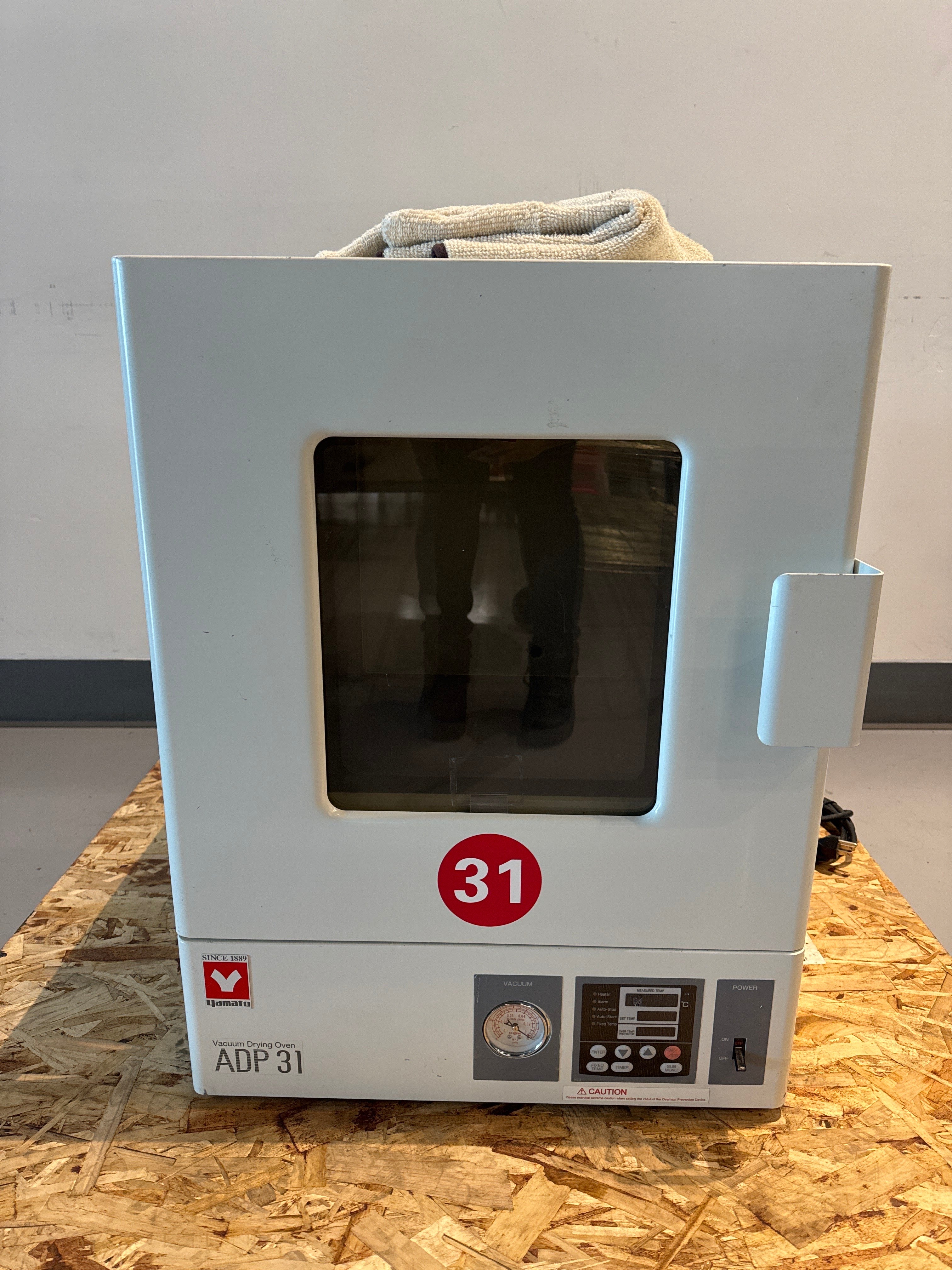 Yamato Scientific ADP31 Vacuum Drying Oven 115V With Pair of Gloves ...