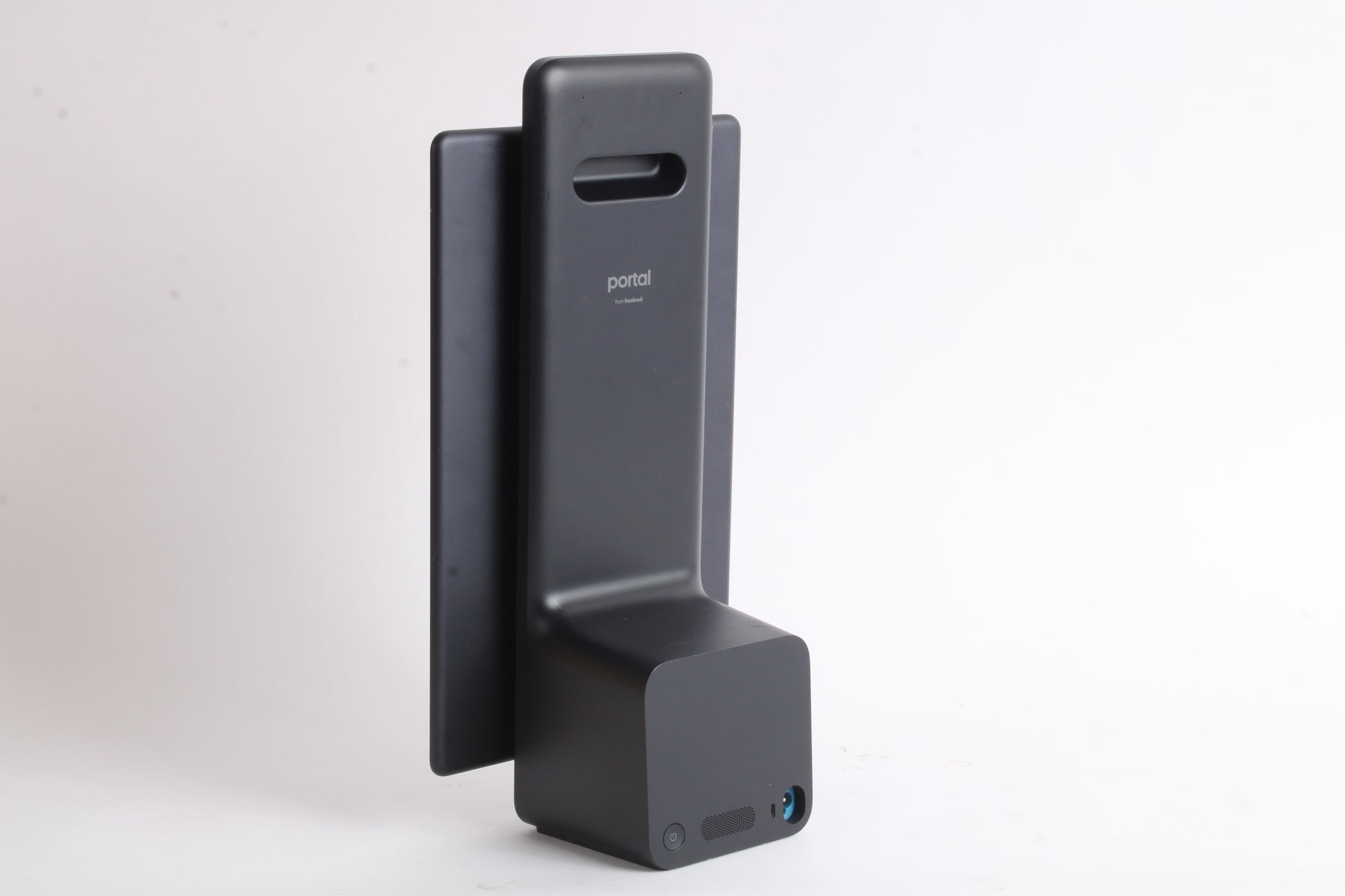 Facebook Portal Plus 15.6" Smart Video Calling TouchScreen Display Bla ...
