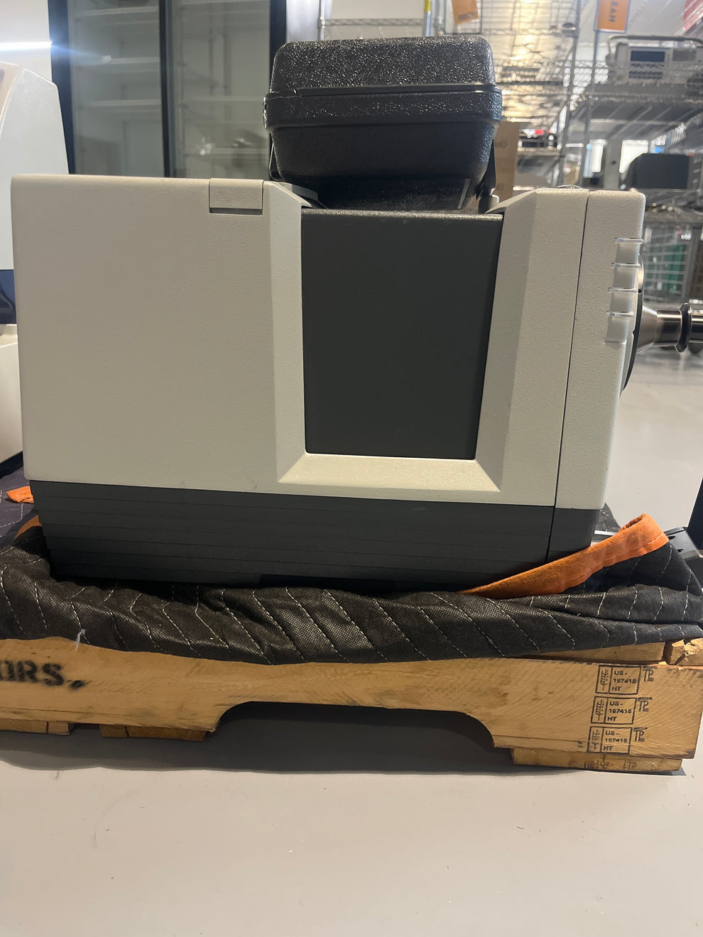 HunterLab UltraScan Pro Color Measurement Spectrophotometer With Acces ...