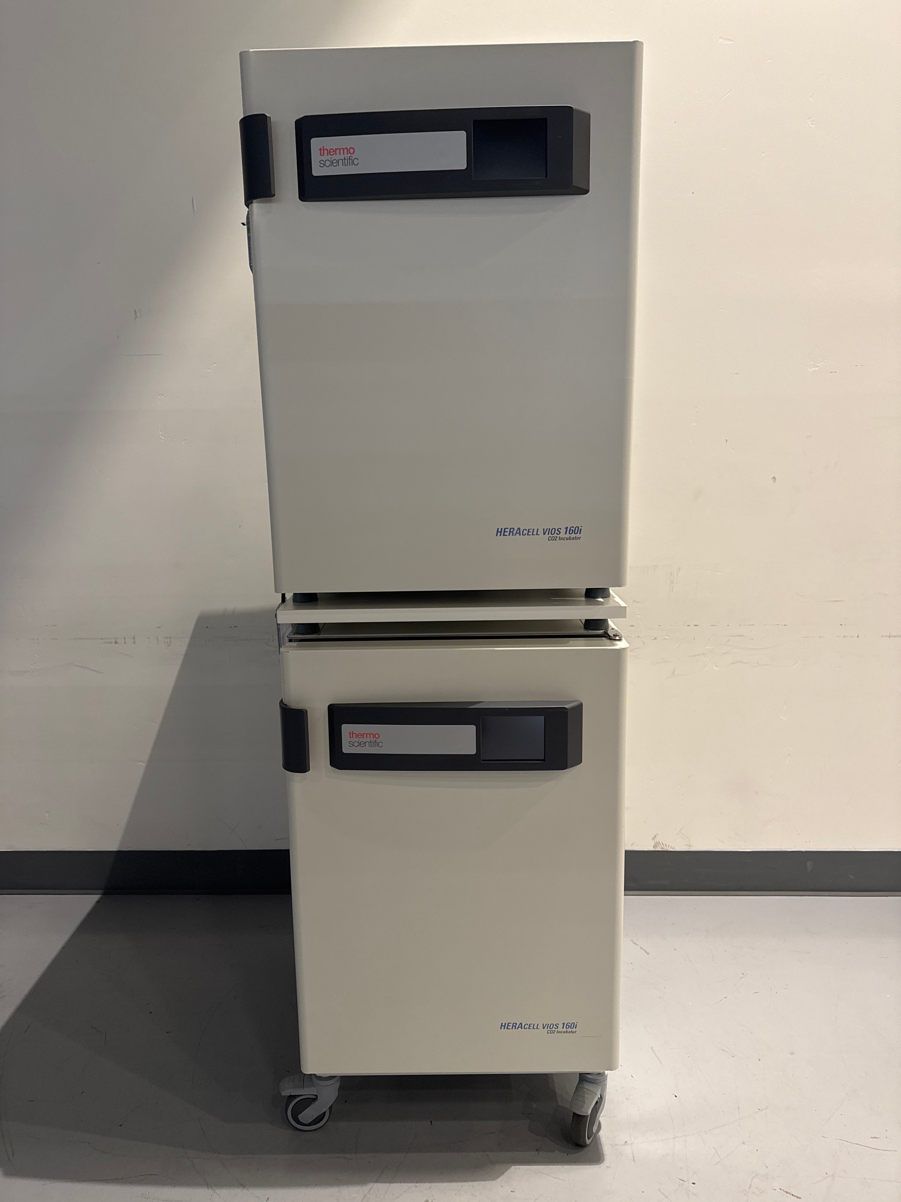 Thermo HERAcell Vios 160i CO2 Incubator Stack W/ Shelves, Modules, Cab ...