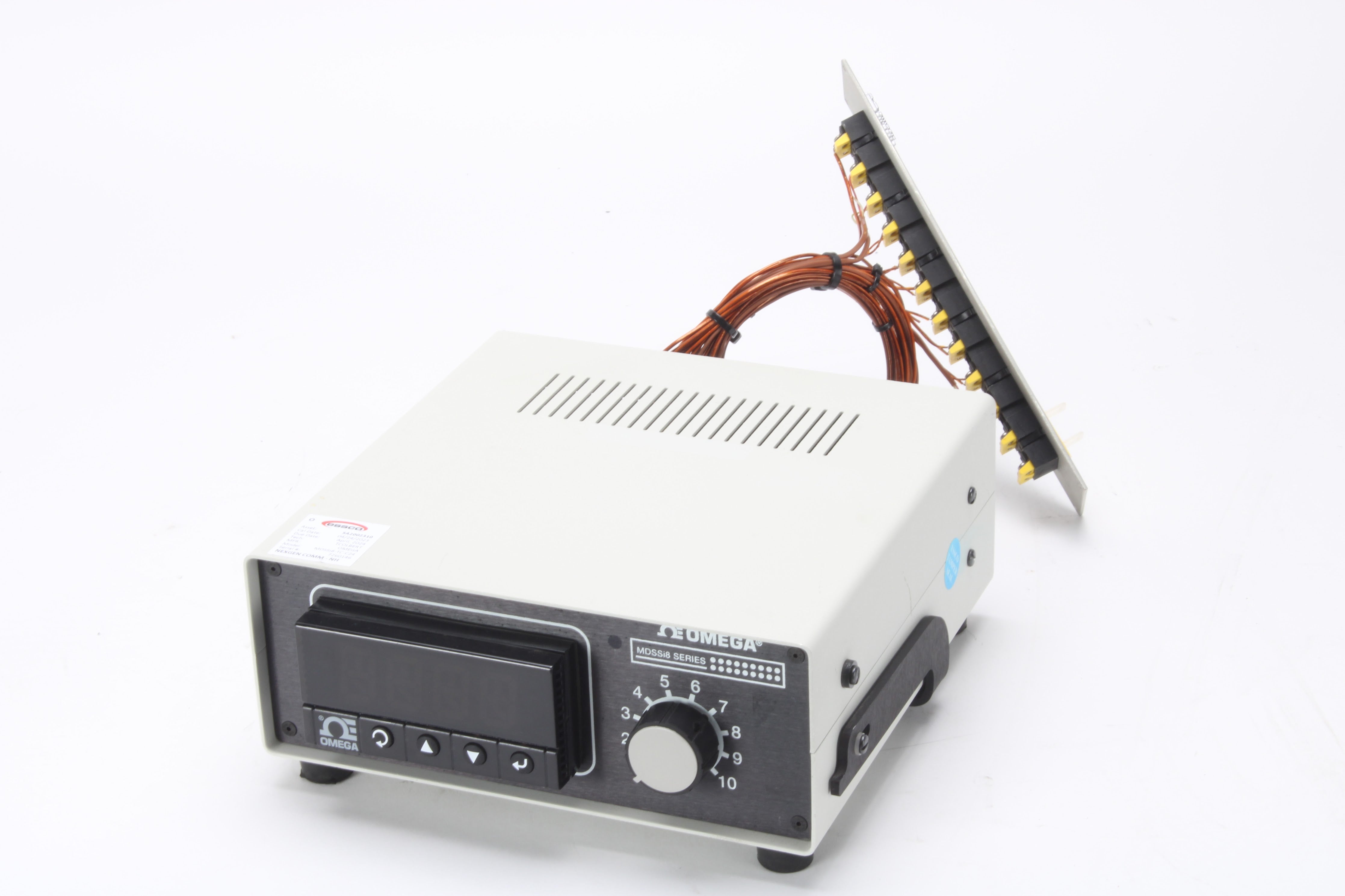 Omega MDSSi8 Benchtop Temperature Indicator With 12-Port K-Type Panel ...