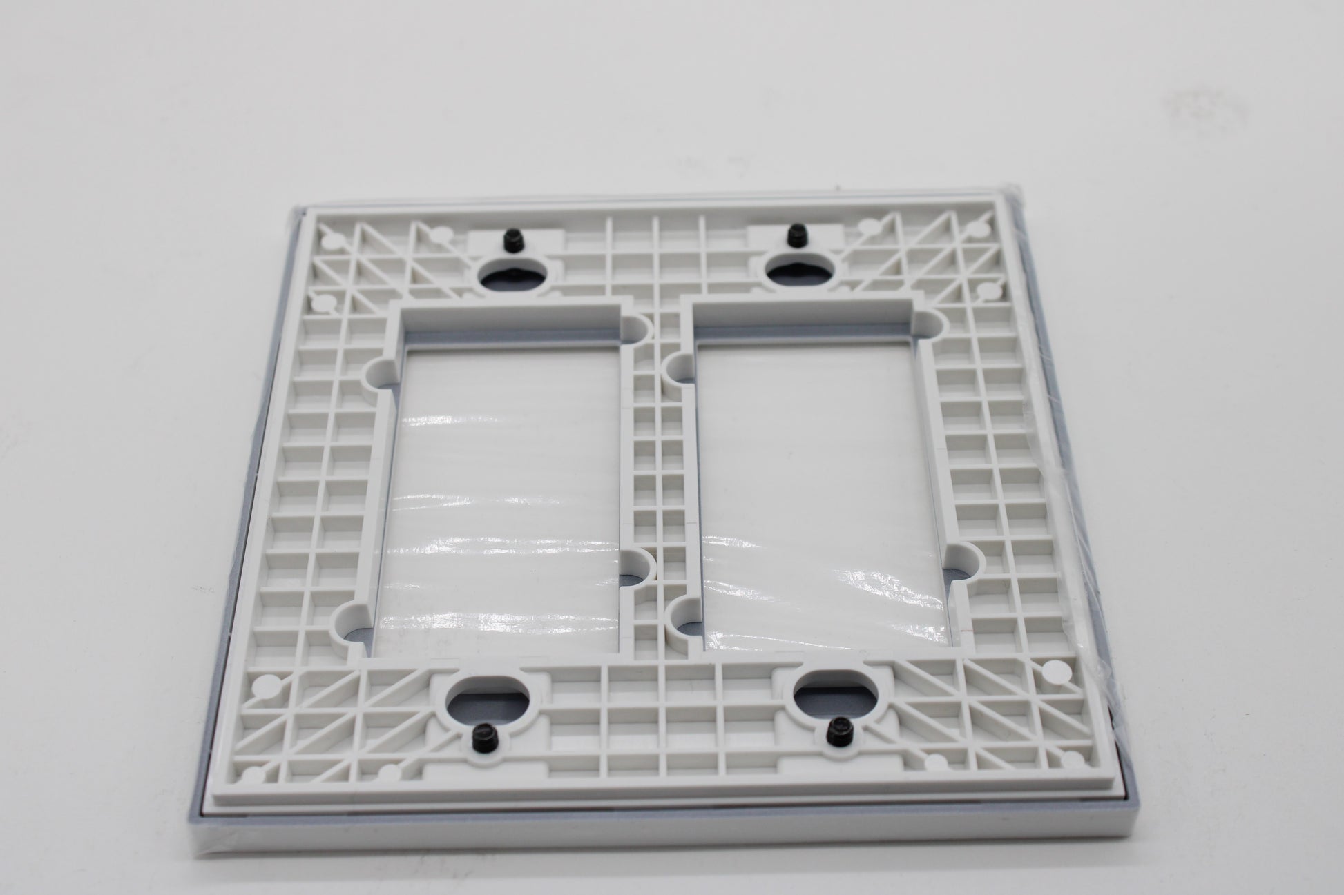 Control4 C4-FP2-C-WH Faceplate 2-Gang Contemporary White – NTC Tech