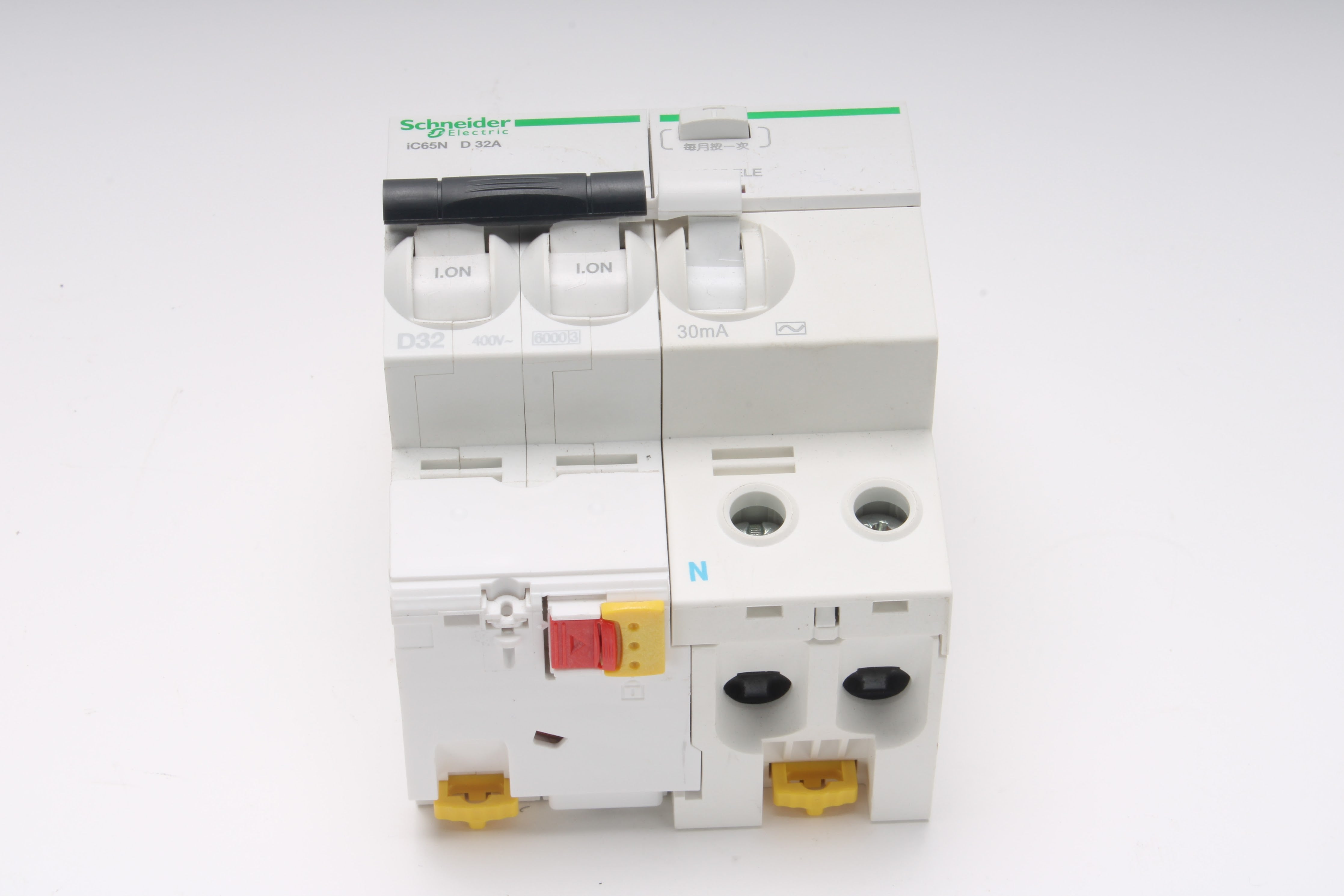 Schneider Electronic IC65N D 32A Circuit Breaker – NTC Tech