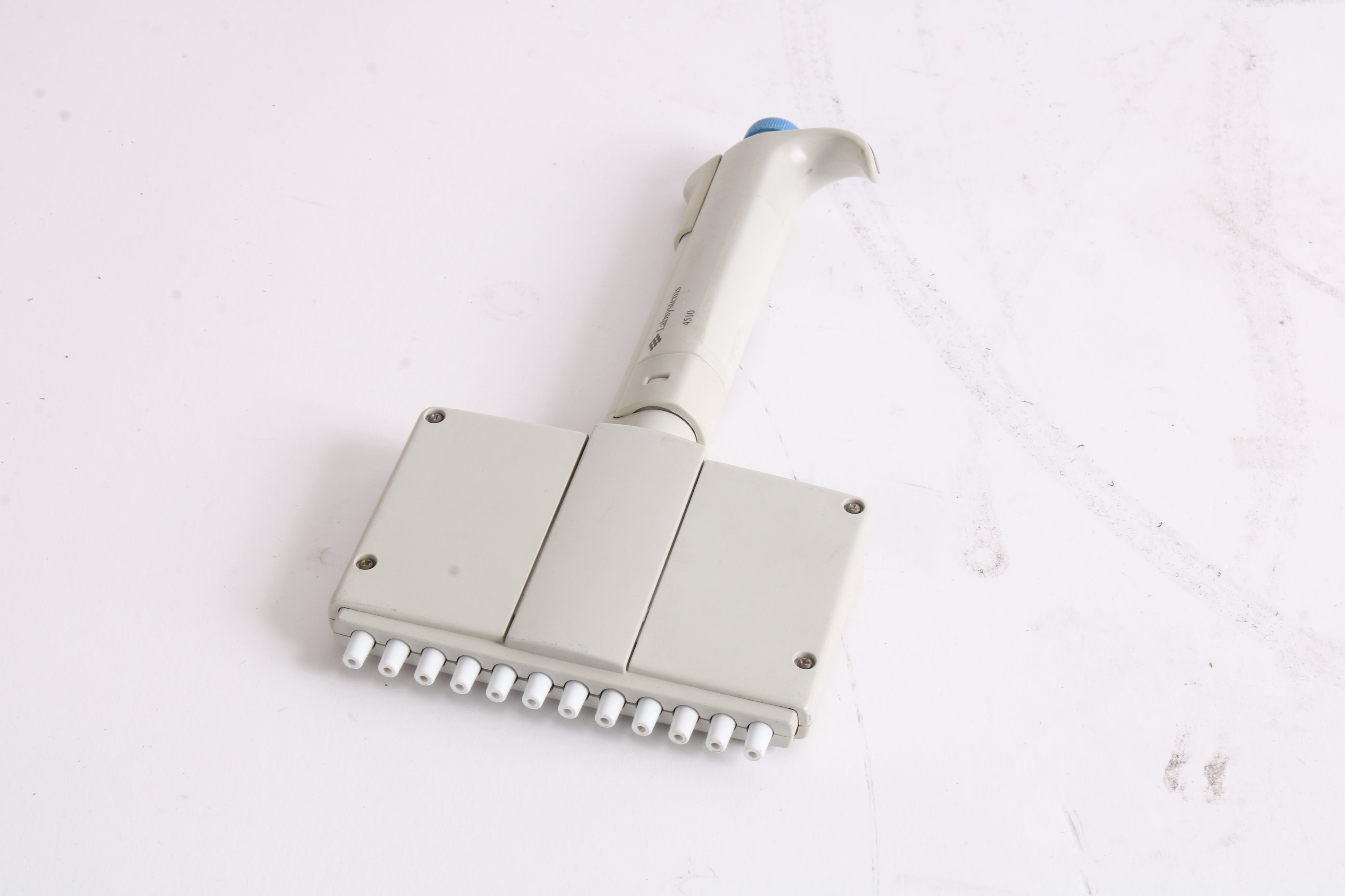 Labsystems 4510 Finnpipette 50-300 uL 12 Channel Pipette – NTC Tech