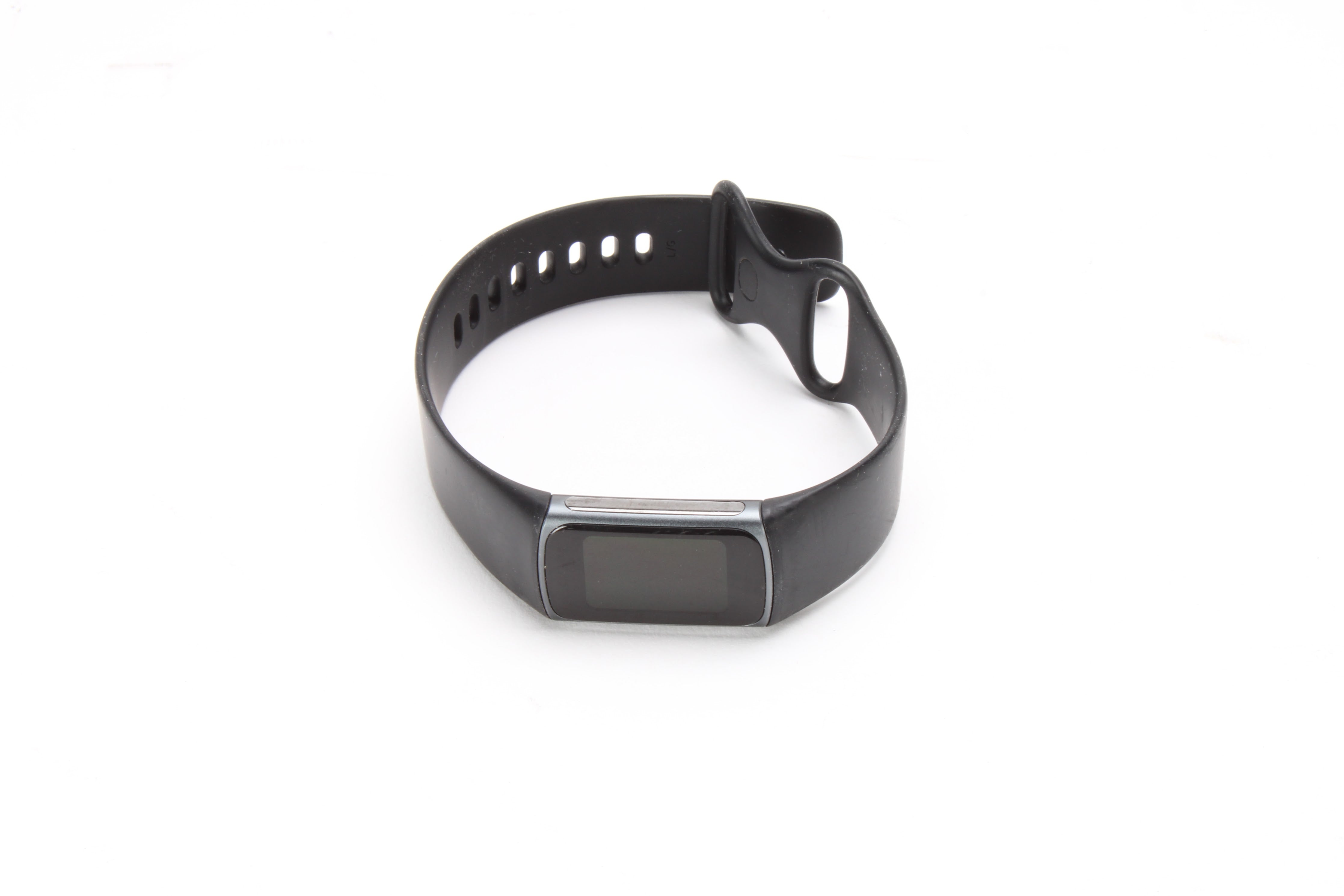 Fitbit Charge 5 FB423 Advanced Health & Fitness Tracker With Black Wri ...