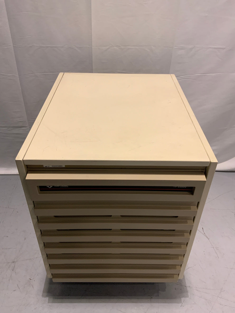 Temptronic THX102820 TP 03000 Thermochuck Chuck Chiller – NTC Tech