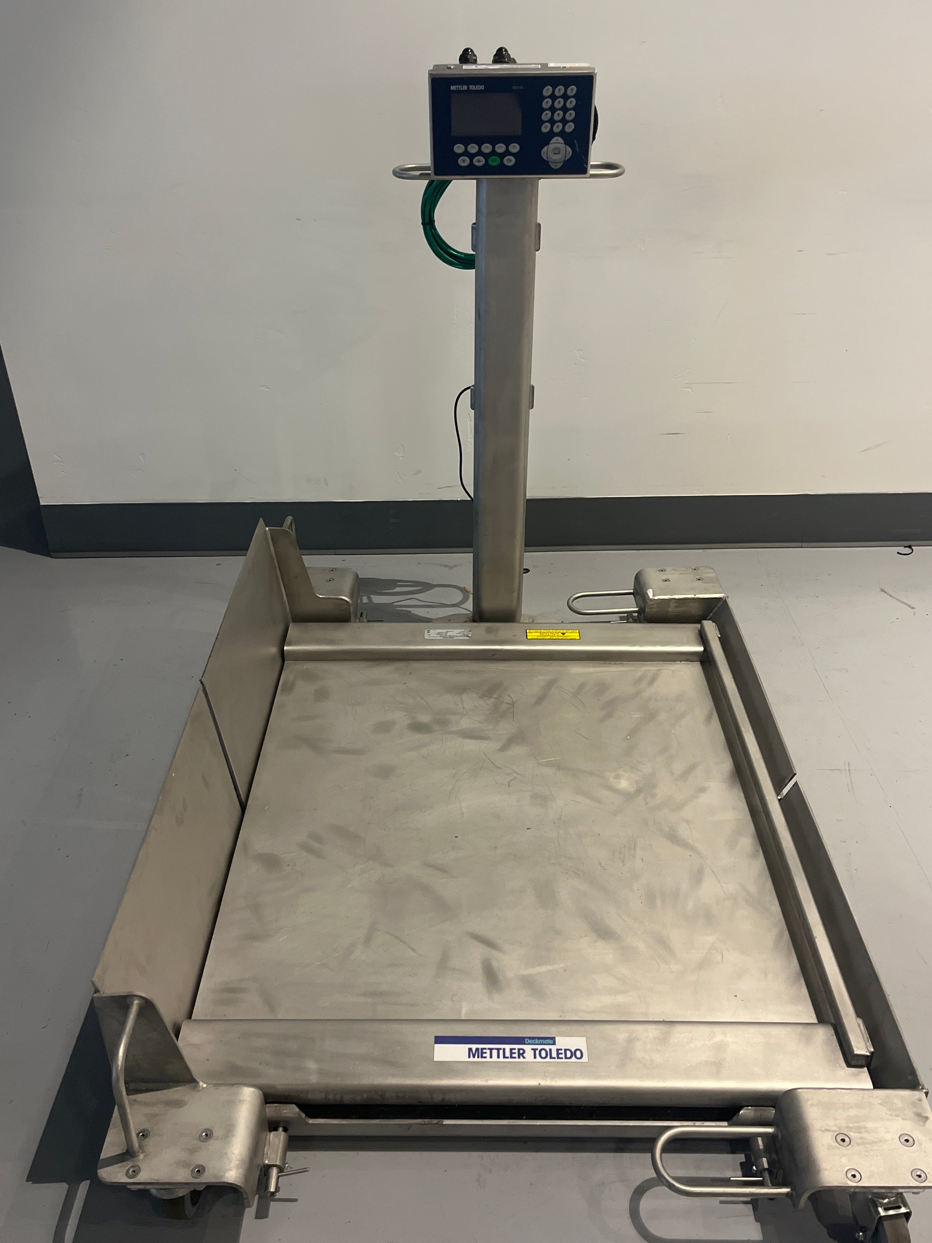 Mettler Toledo Deckmate 2888 Floor Scale 2500 Lb Max W/ IND570 and AJB ...