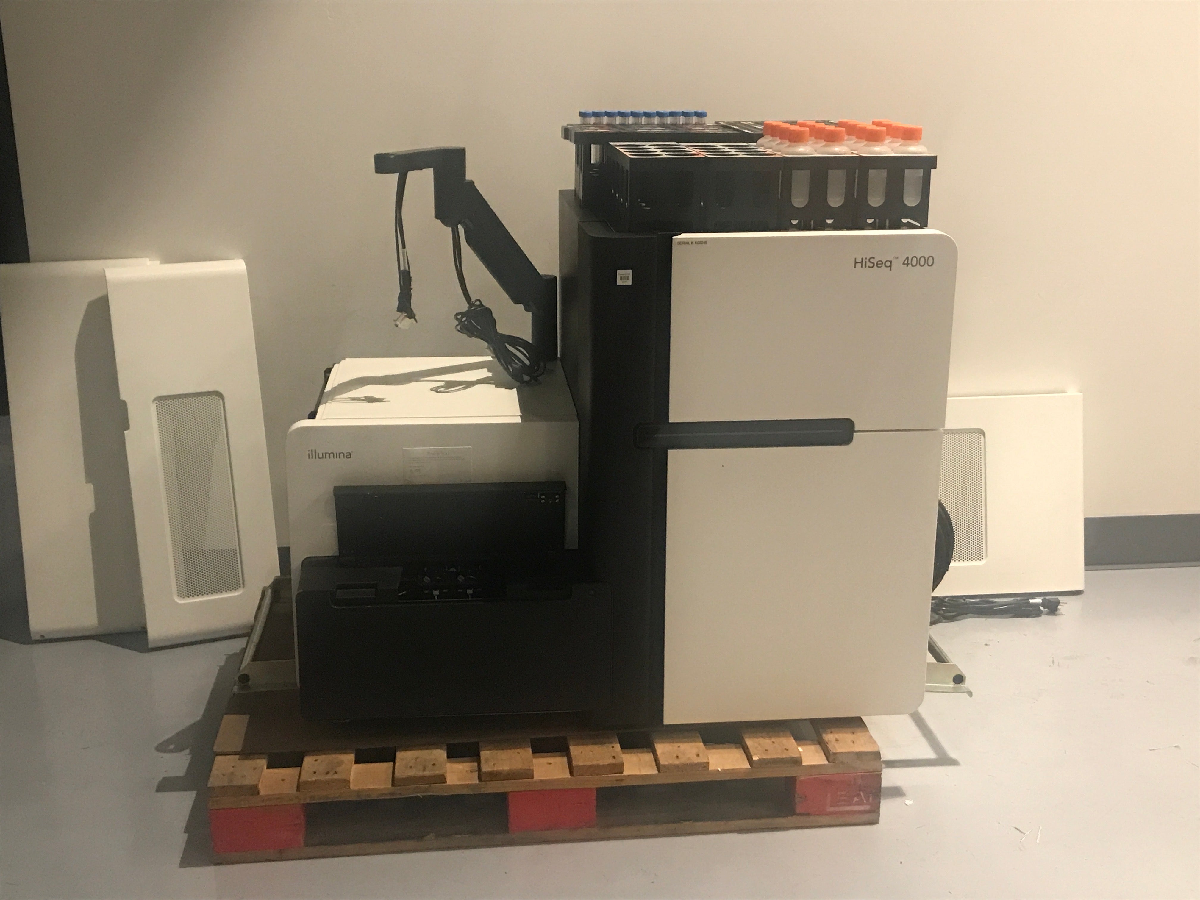 Illumina HiSeq 4000 Sequencing System SY-401-4001 With Accessories ...