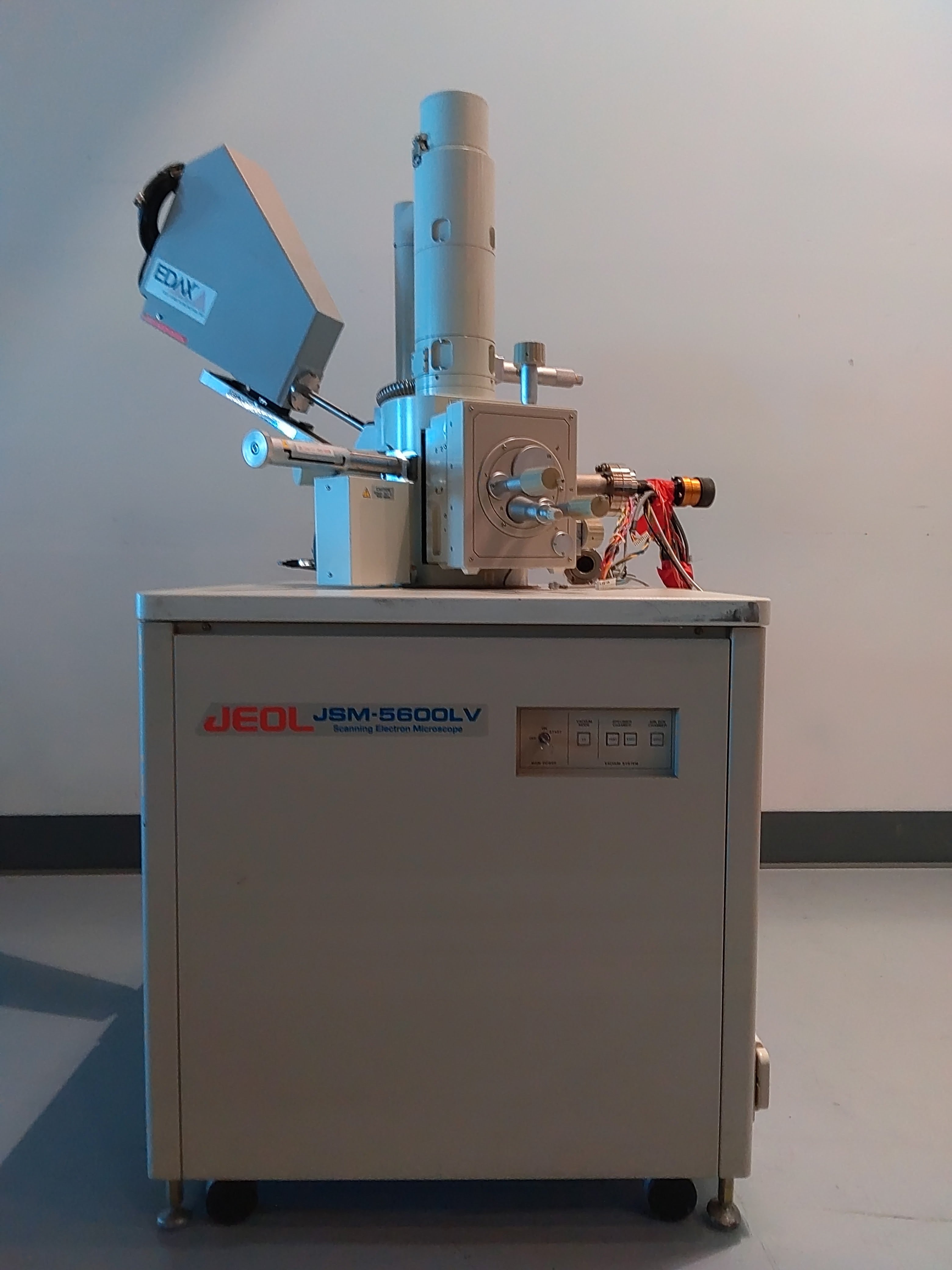 Jeol JSM-5600LV Scanning Electron Microscope W/ TPG 261,JSM-5600LV,PKR – NTC Tech