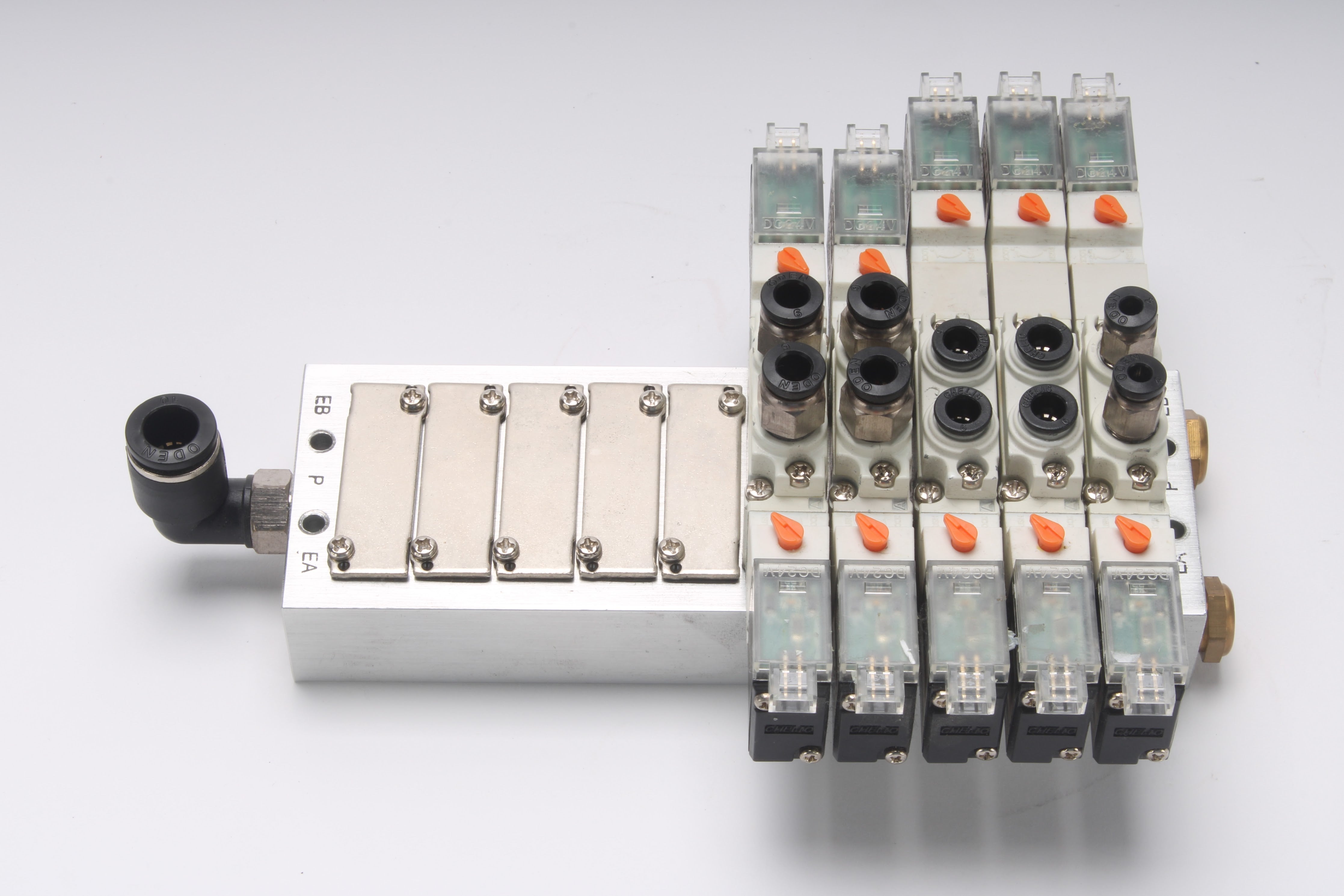 Chelic 5x SM5300-C6 Solenoid Valves With Manifold – NTC Tech