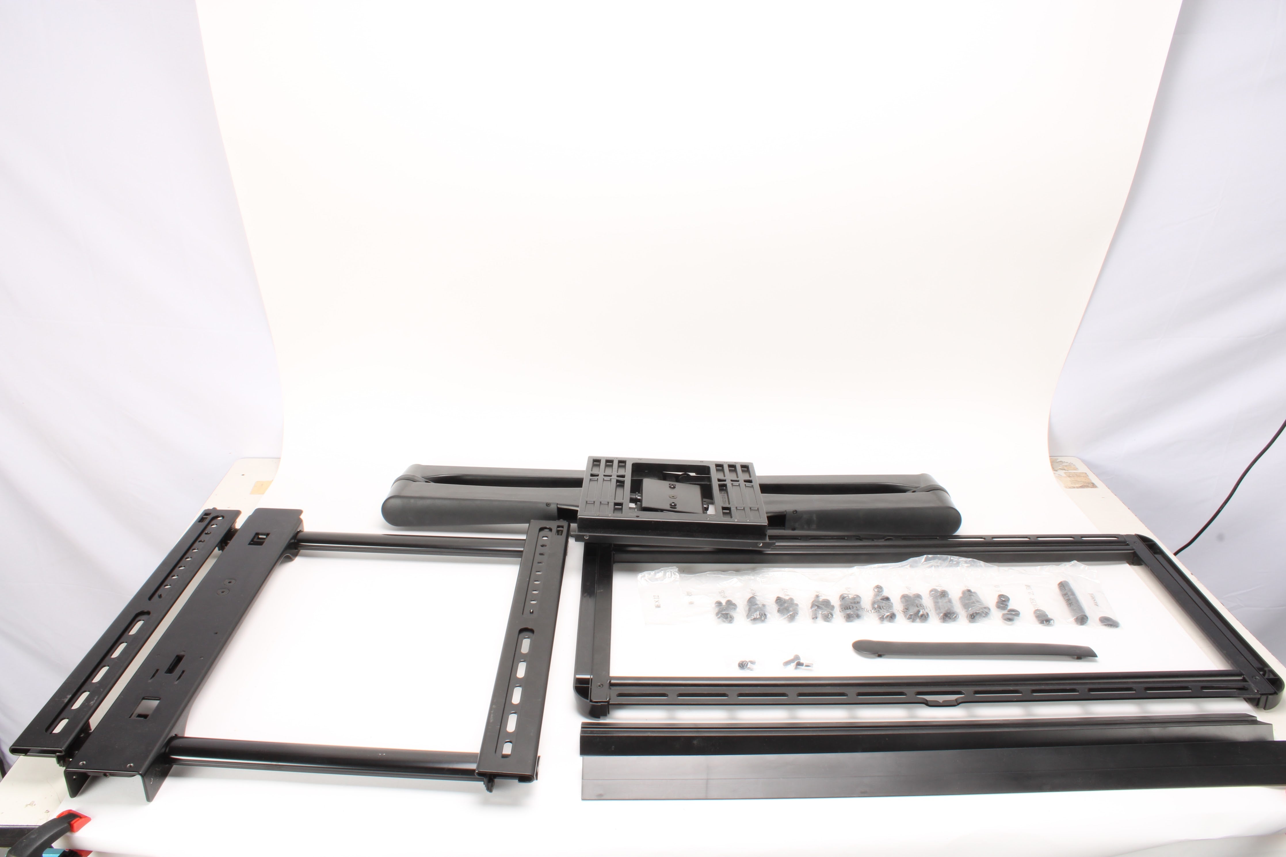 Sanus BXF130 In-Wall Full-Motion TV Mount for 42"–85" Displays - Fair ...
