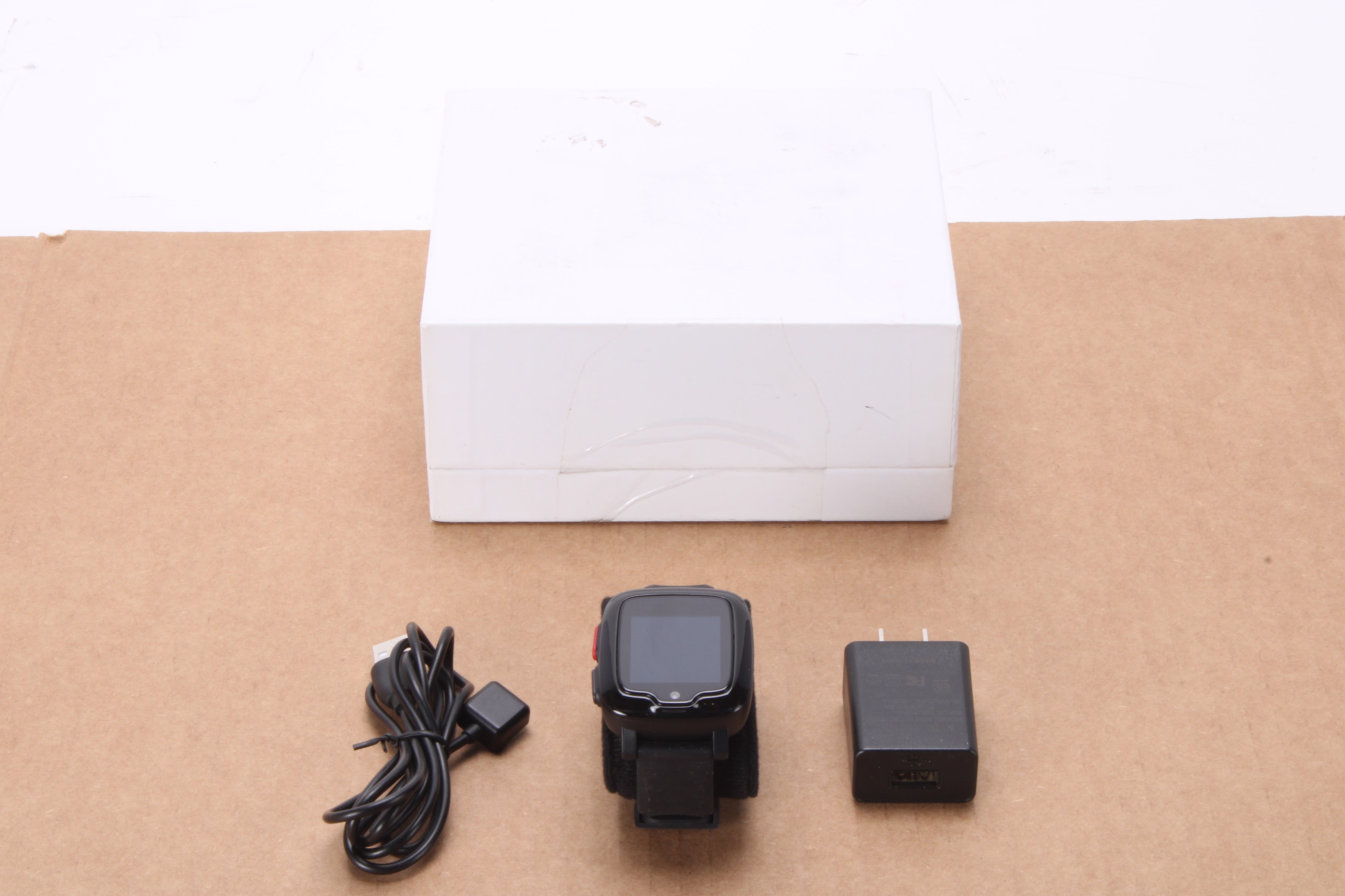 Freedom Guardian FRDM01B0418 Smartwatch With Charging Base Bundle - Fa ...