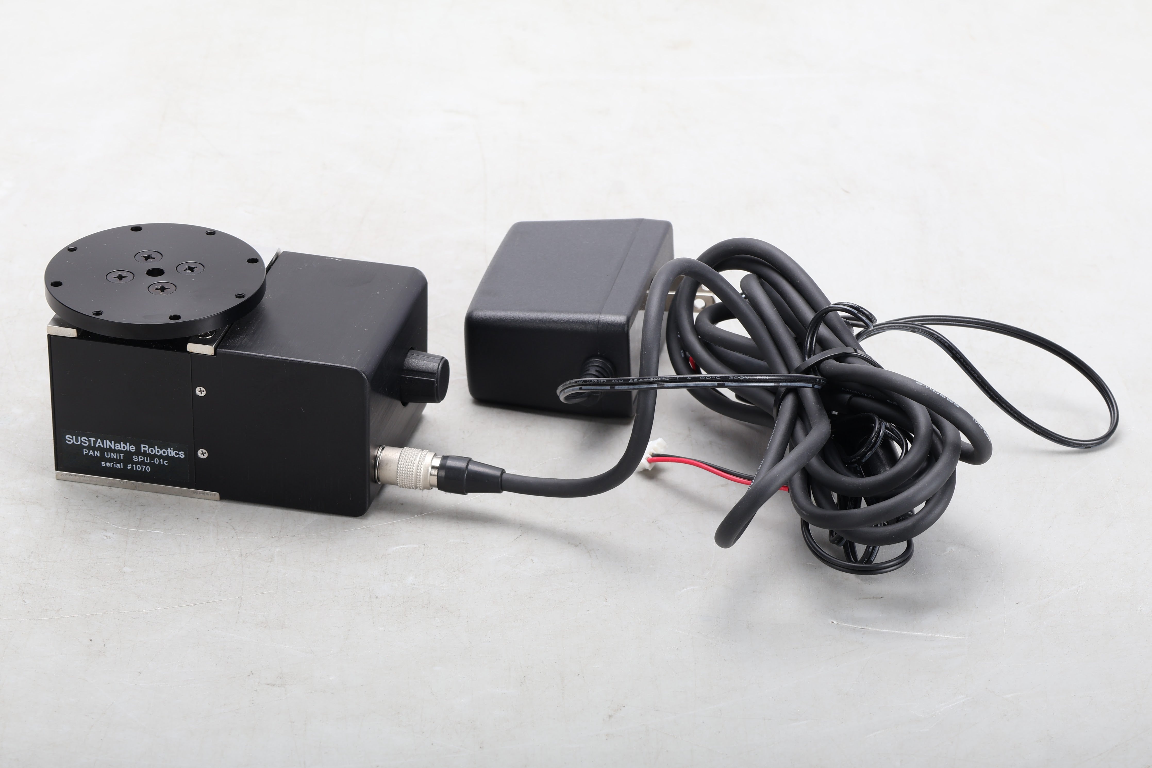 SUSTAINable Robotics SPU-01c Pan Unit With Power Supply / Interface Ca ...