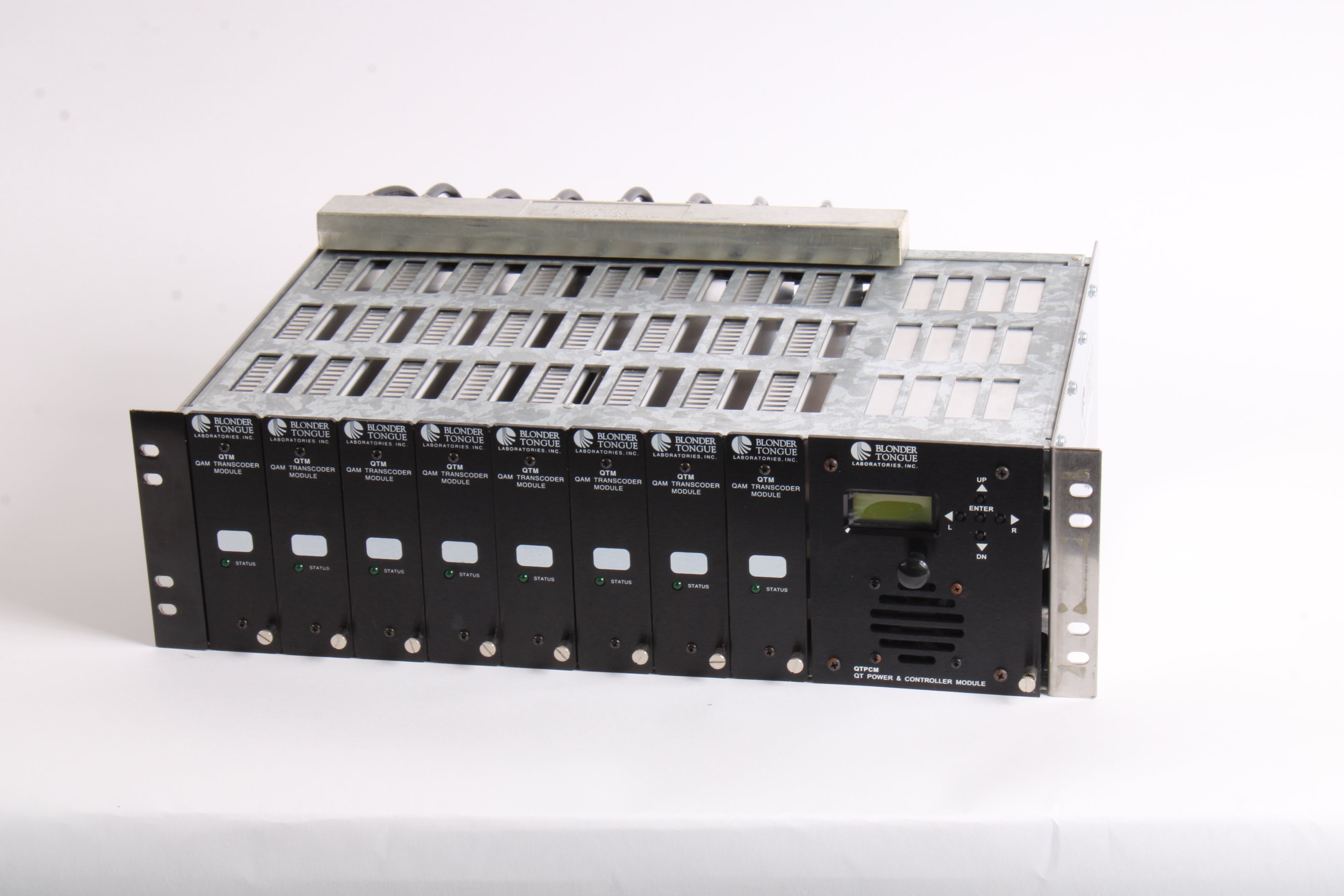 Blonder Tongue Chassis QTRC + QTPCM QT Controller Module + 8x QTM QAM ...