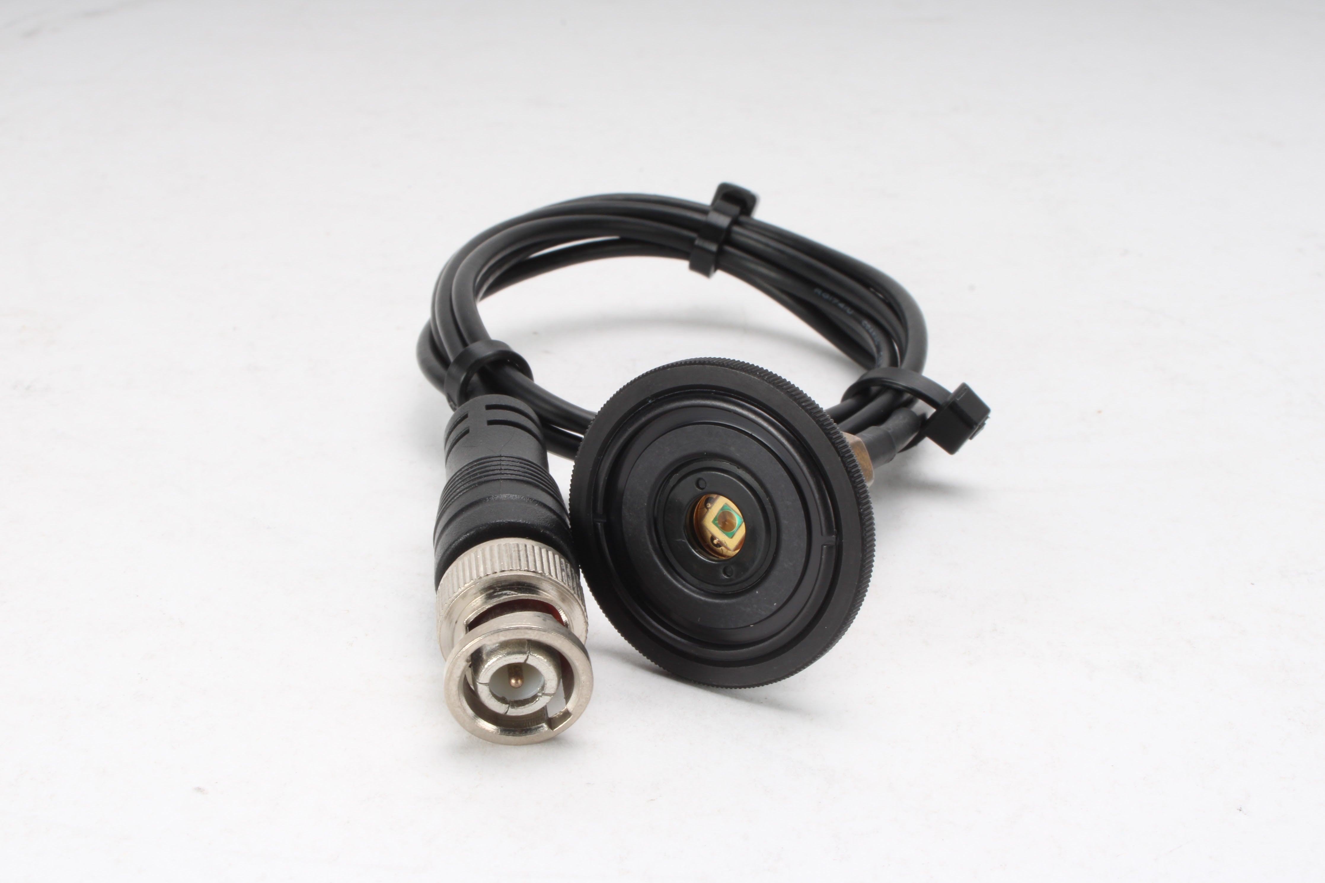 ThorLabs SM05PD5A InGaAs Photodiode 800-1700nm Cathode Grounded W/ SM1 ...