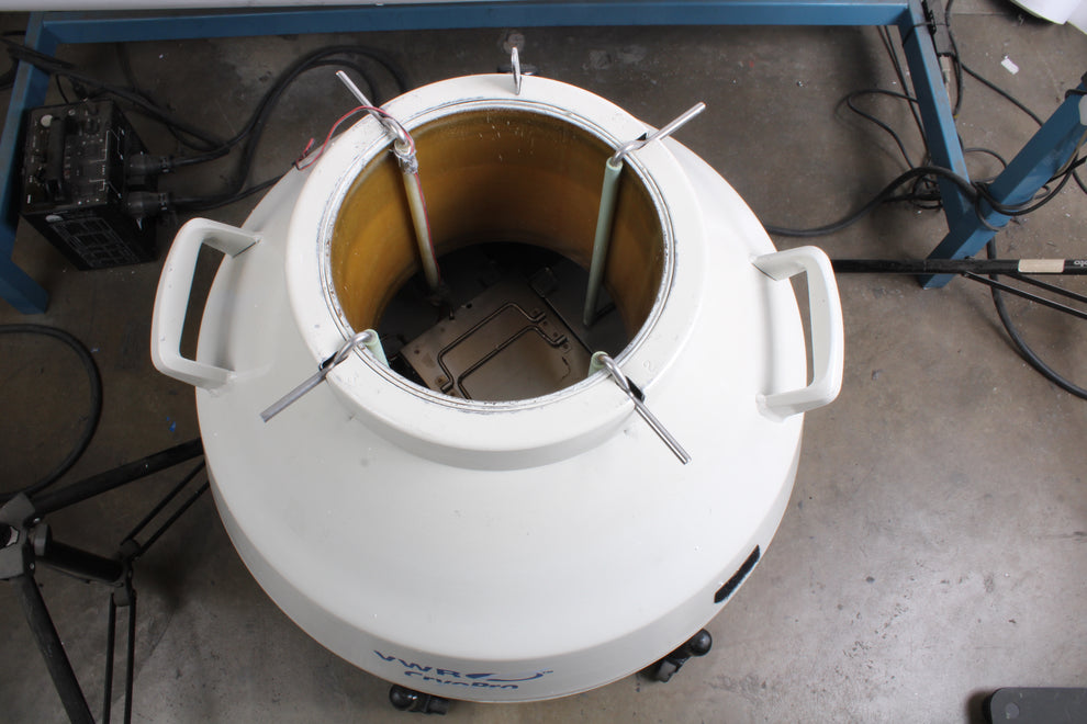 VWR Cryopro BR-2 Liquid Nitrogen Dewar With 5x Sample Racks and Stand ...